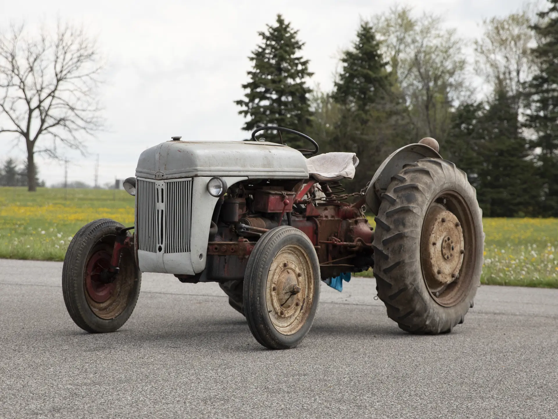 1945 Ford 2N Tractor | Auburn Fall 2021 | RM Sotheby's