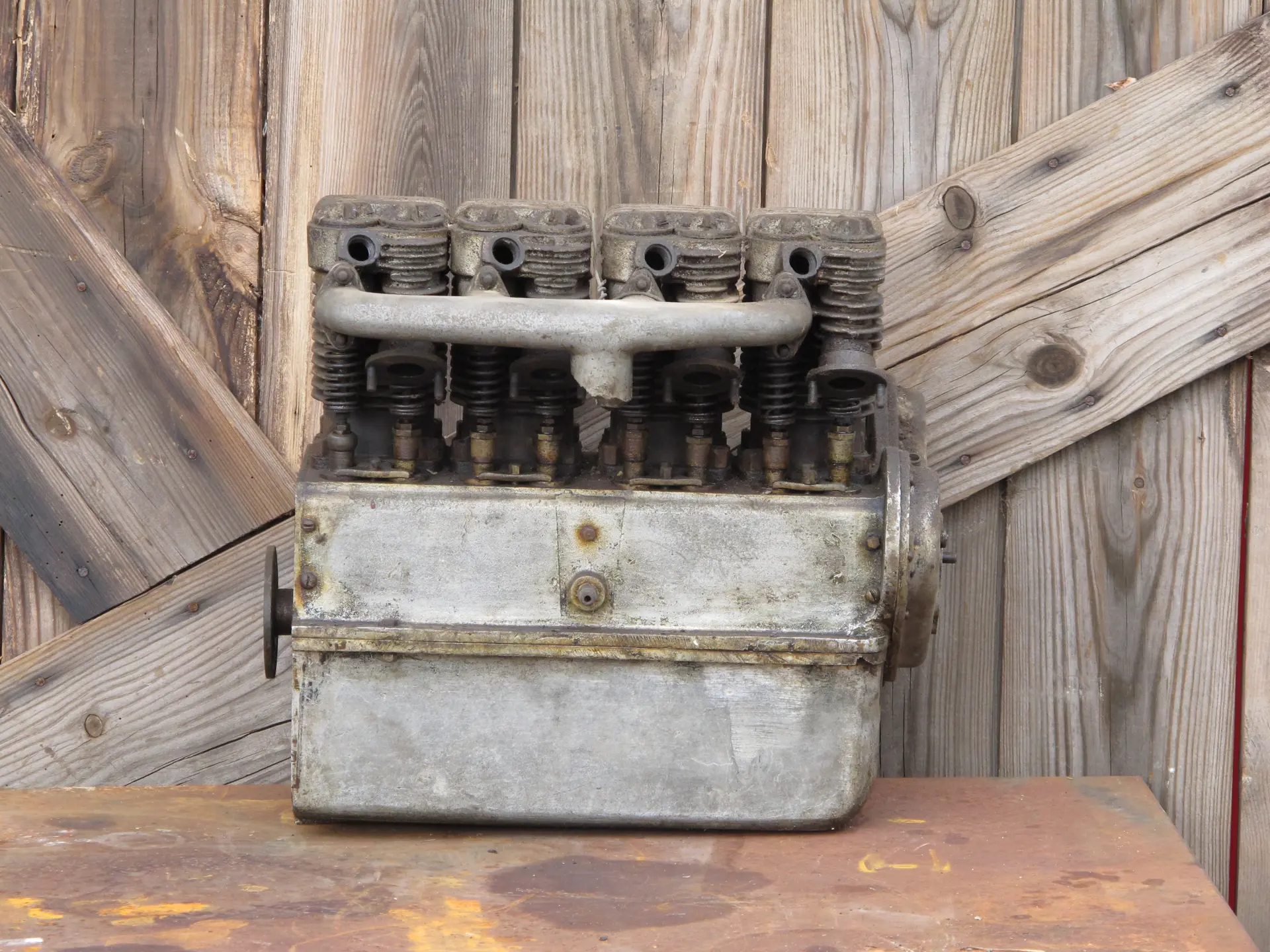 Four Cylinder Henderson Motorcycle Engine | The Lee Roy Hartung ...