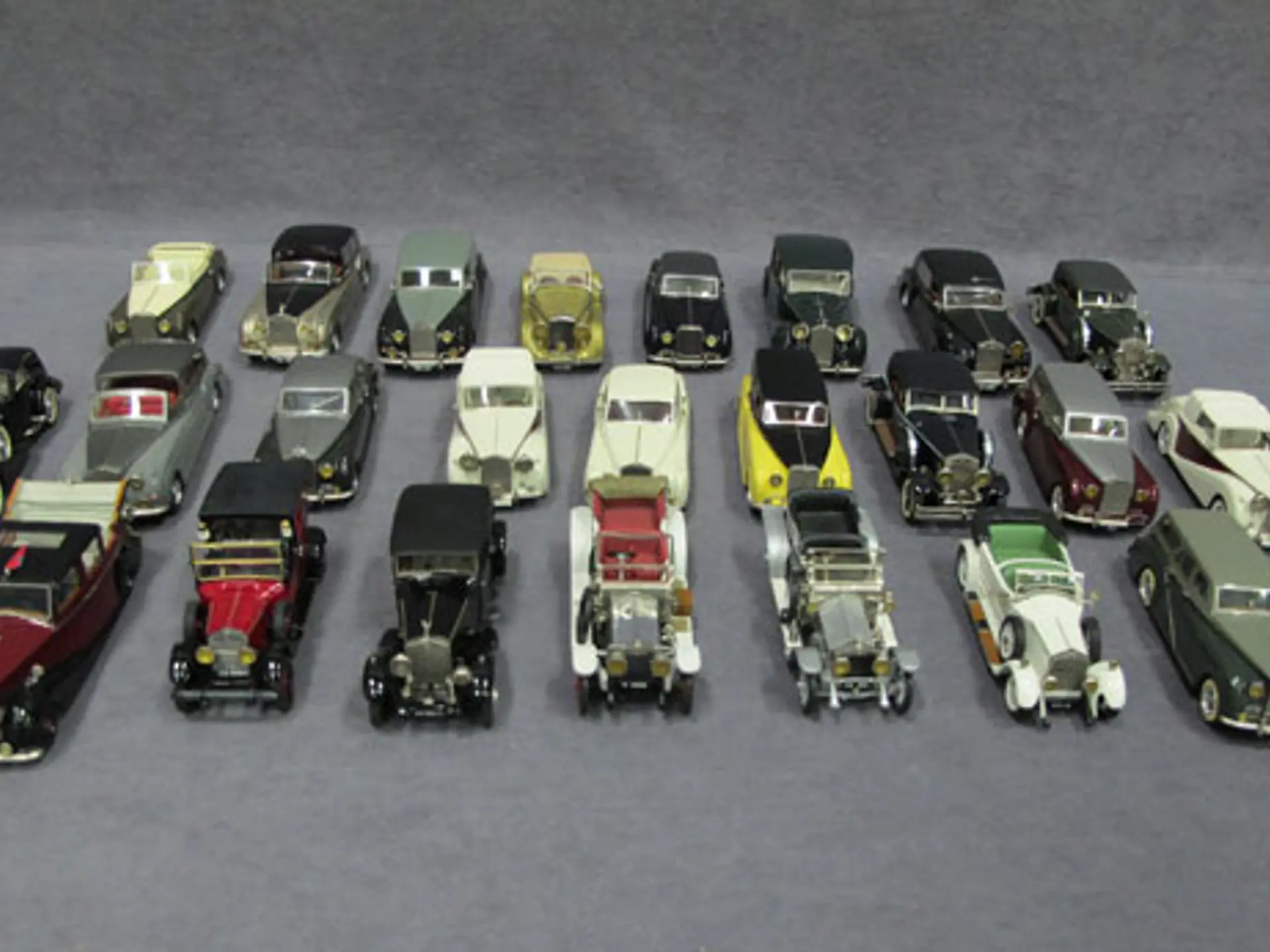 Twenty-Four (24) 1/43 Scale Assorted Top Marques Model Cars | Auburn ...