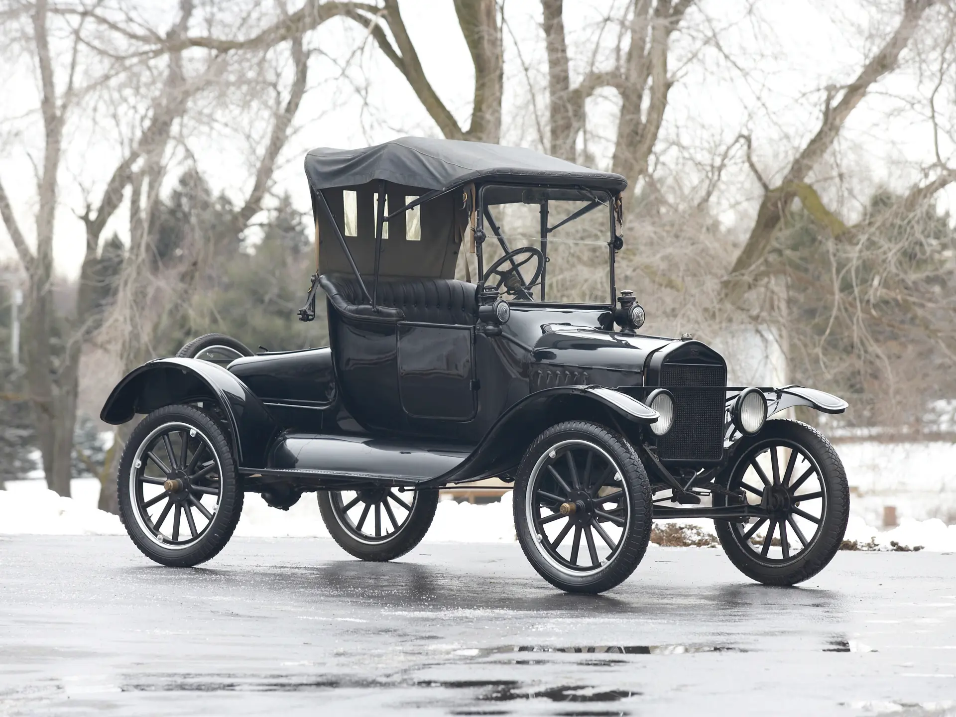 1917 Ford Model T Roadster | Classic Car Auction of Michigan 2008 | RM ...