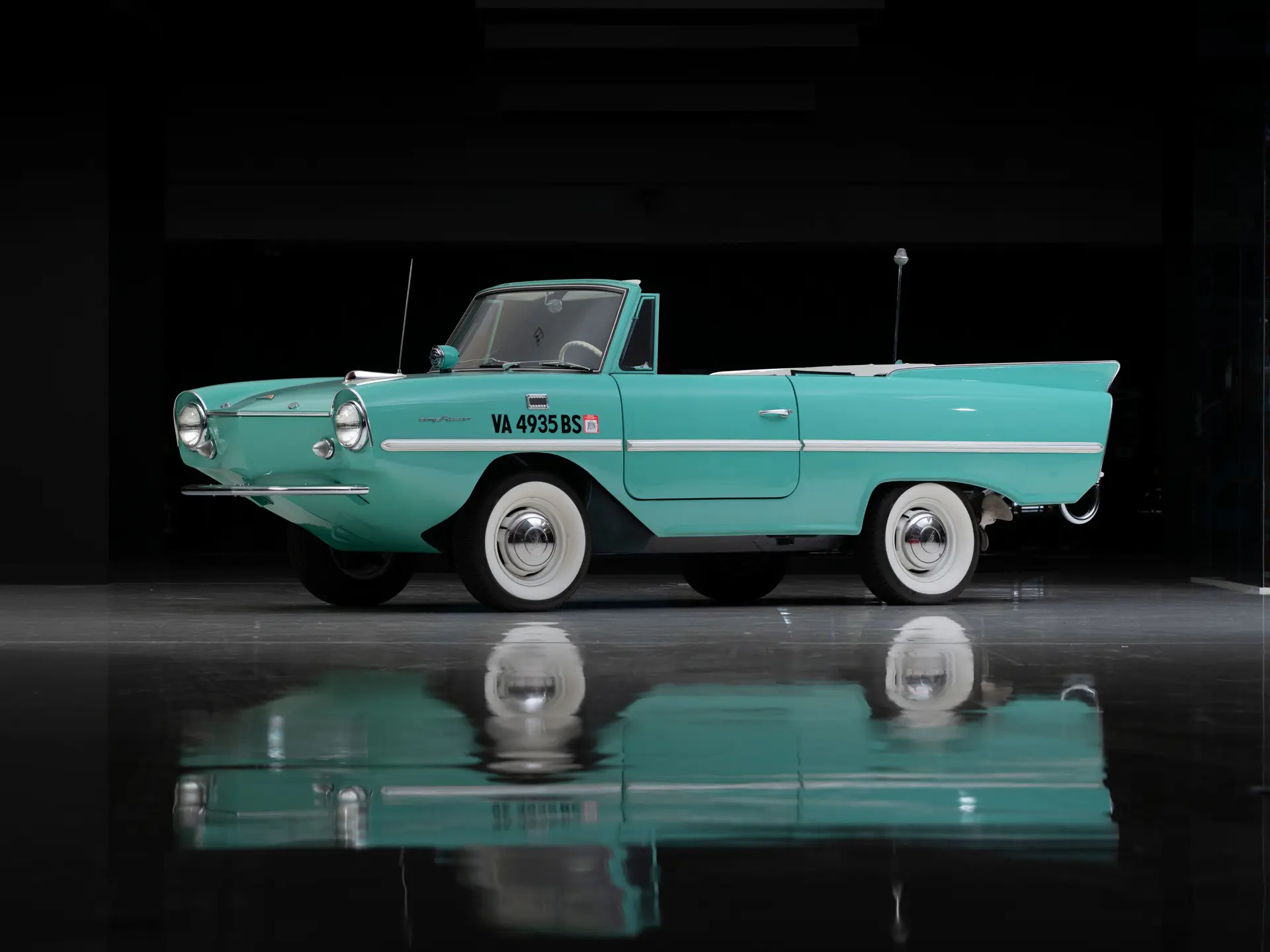 1965 Amphicar 770 | Dare to Dream Collection | RM Sotheby's