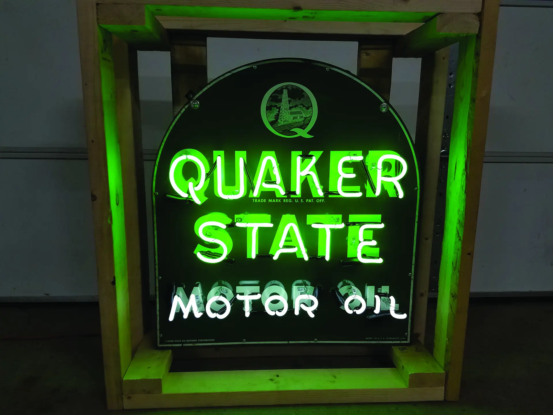Quaker State Motor Oil Tin Neon Sign 29x27" | Auburn Fall 2017 | RM ...