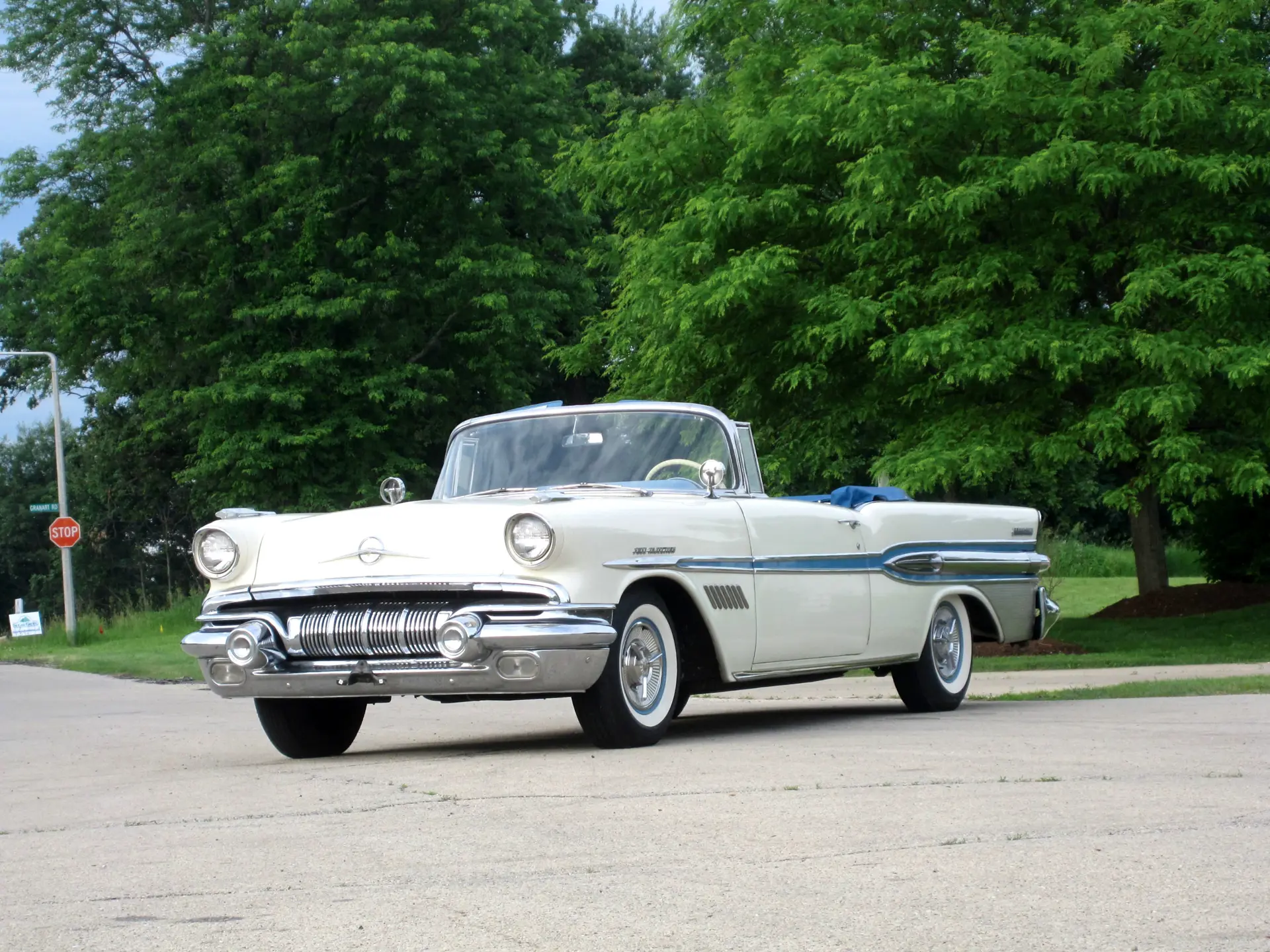 1957 Pontiac Bonneville Fuel-Injected | Auburn Fall 2015 | RM Sotheby's