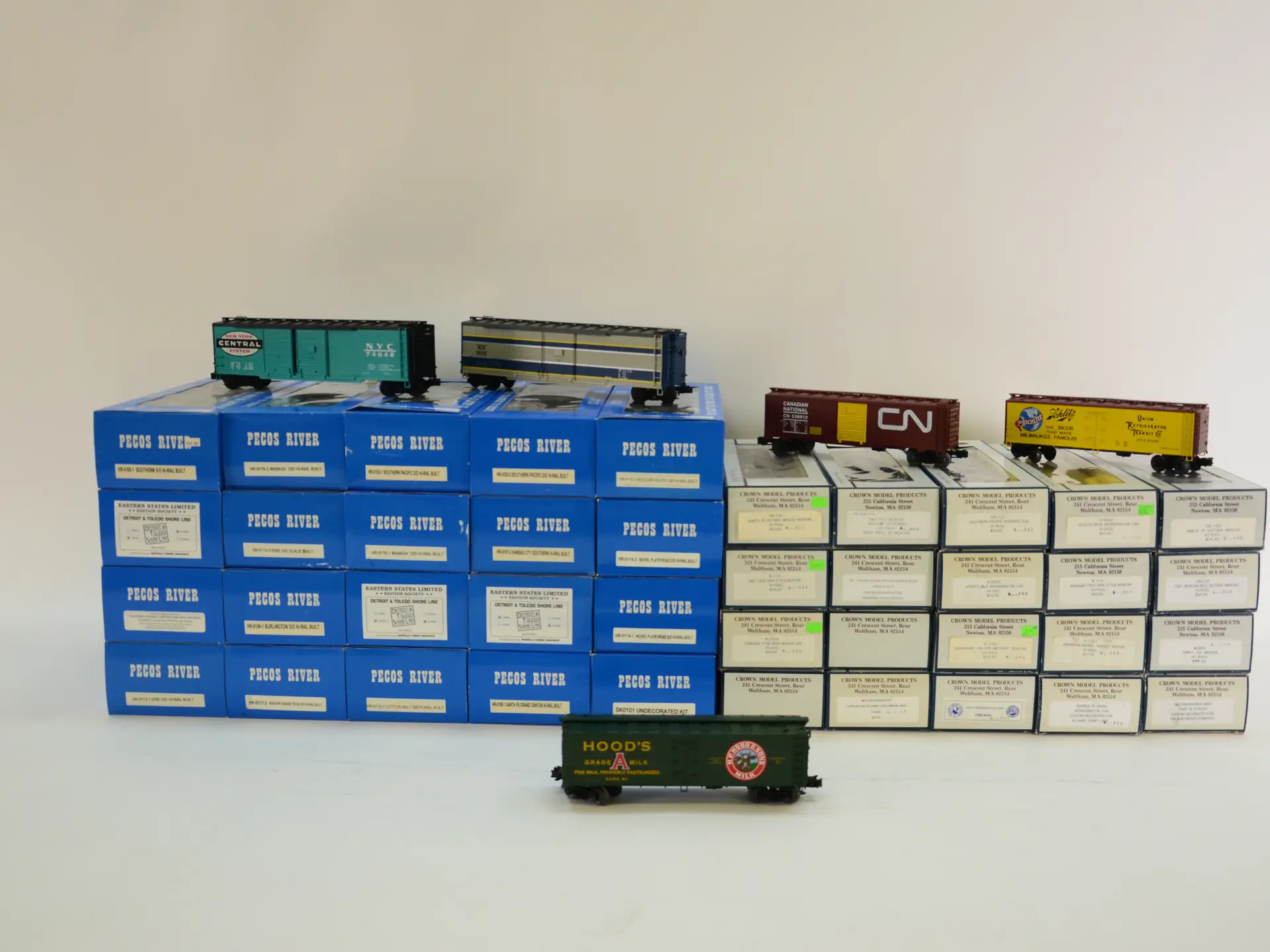 A quantity of new old stock 'O' scale model train cars. | Auburn Spring ...