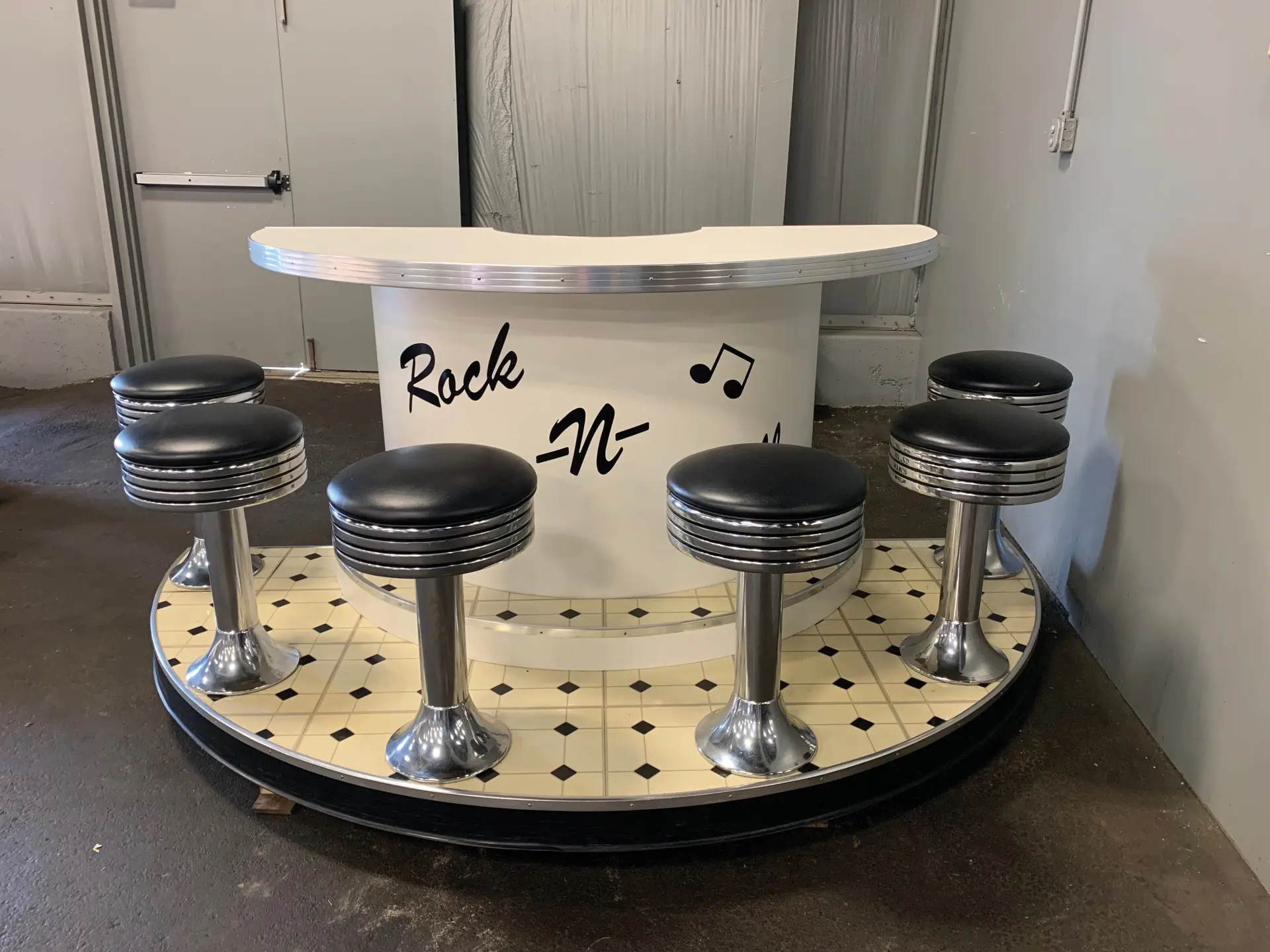 6 seat soda fountain counter | Auburn Fall 2019 | RM Sotheby's