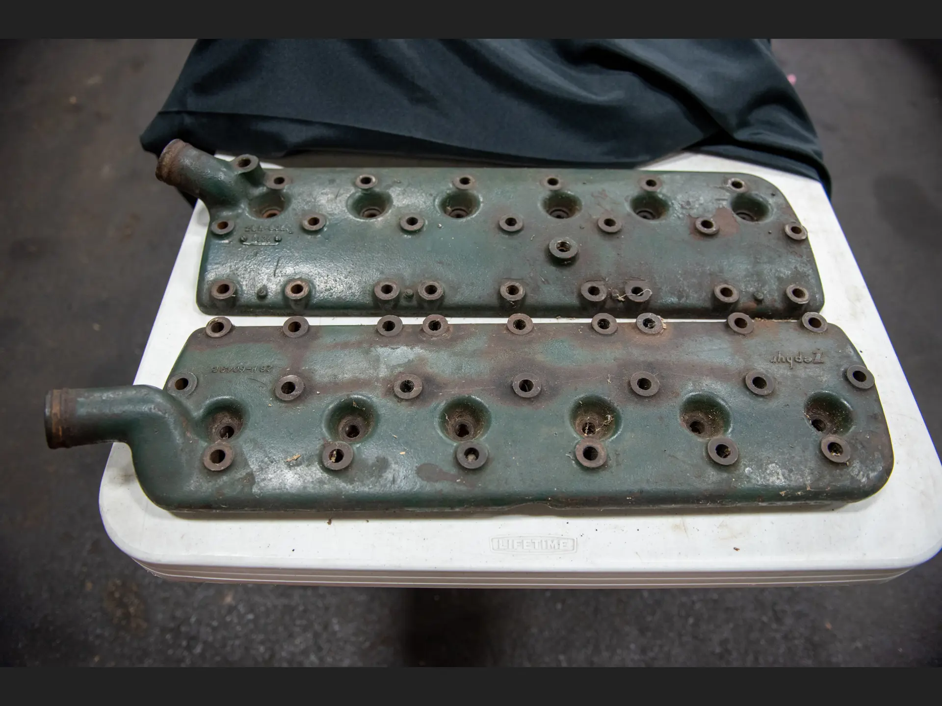 Lincoln Zephyr V-12 Engine Cylinder Heads | Auburn Fall 2021 | RM Sotheby's