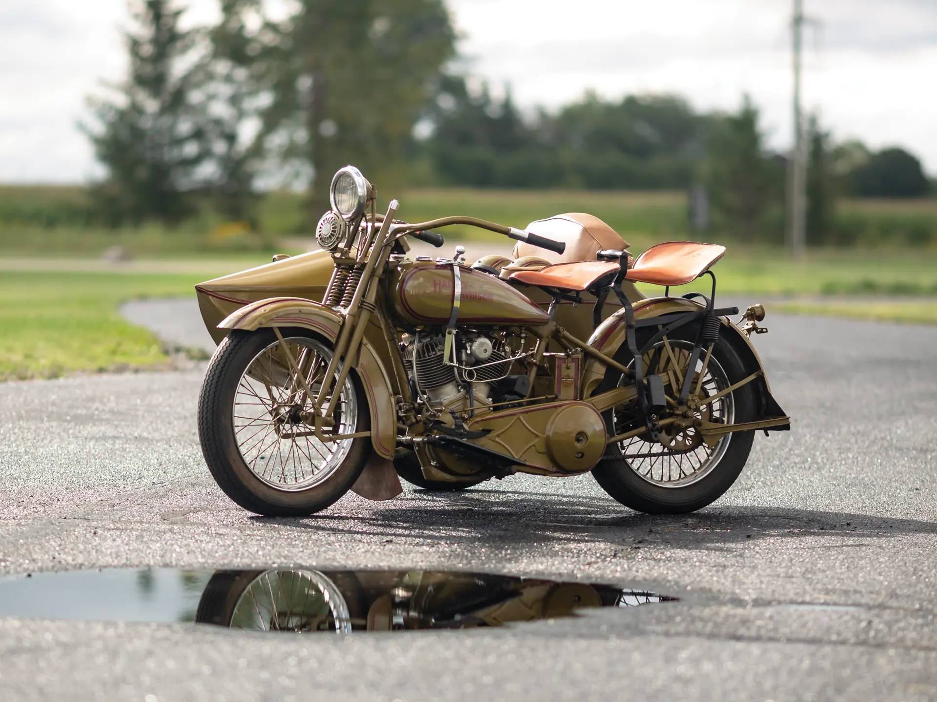 1925 Harley-Davidson Model JD with Sidecar | Hershey 2018 | RM Sotheby's