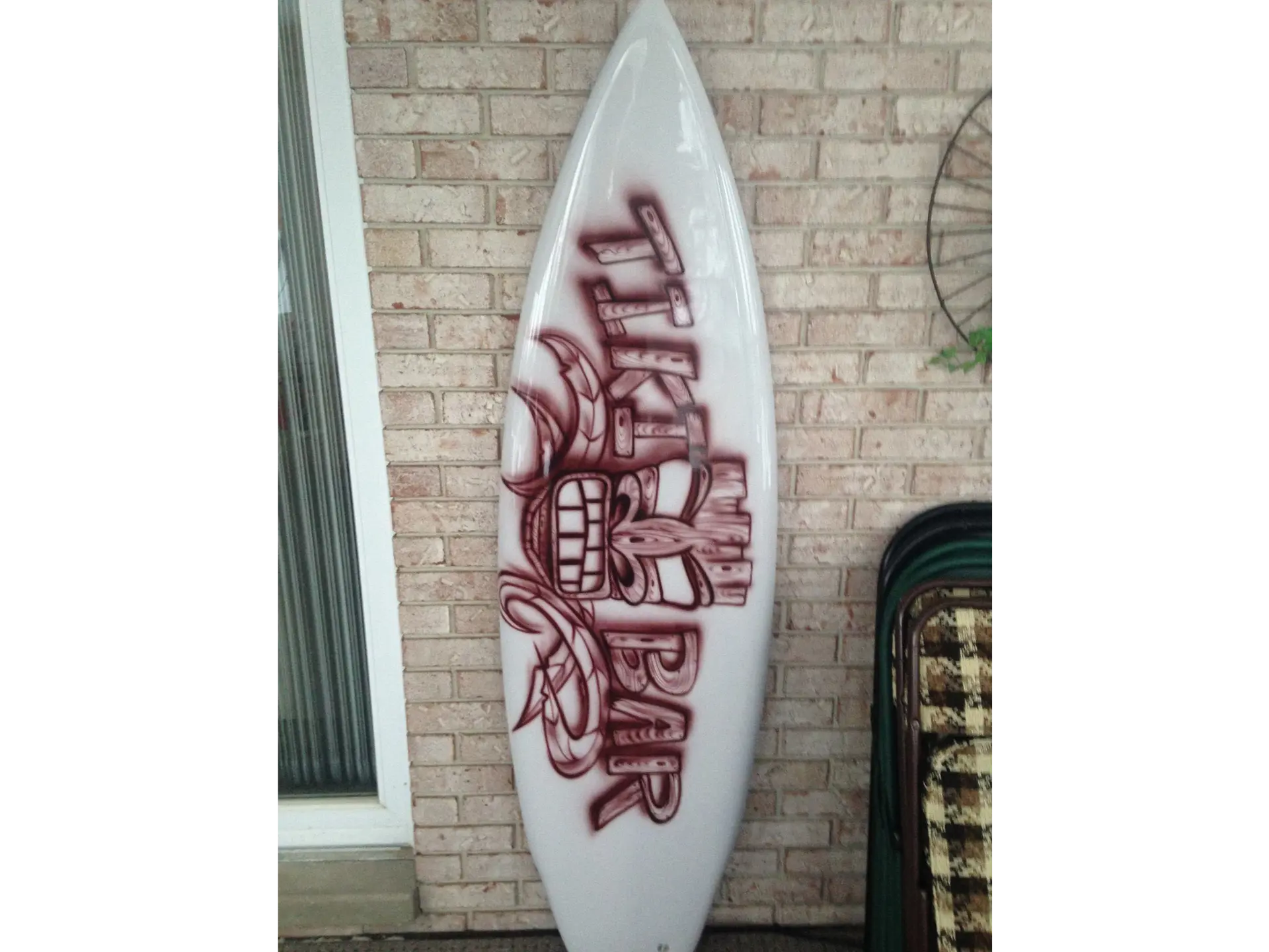 5'10" Tall Tiki Bar Surfboard | Auburn Spring 2015 | RM Sotheby's