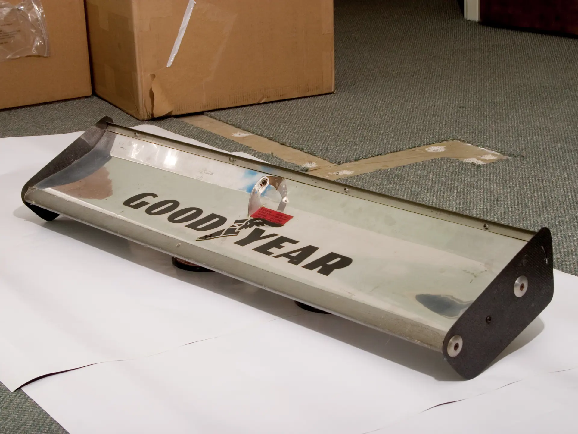 126C2 F1 Rear Wing, 1982 | Ferrari – Leggenda e Passione 2007 | RM ...