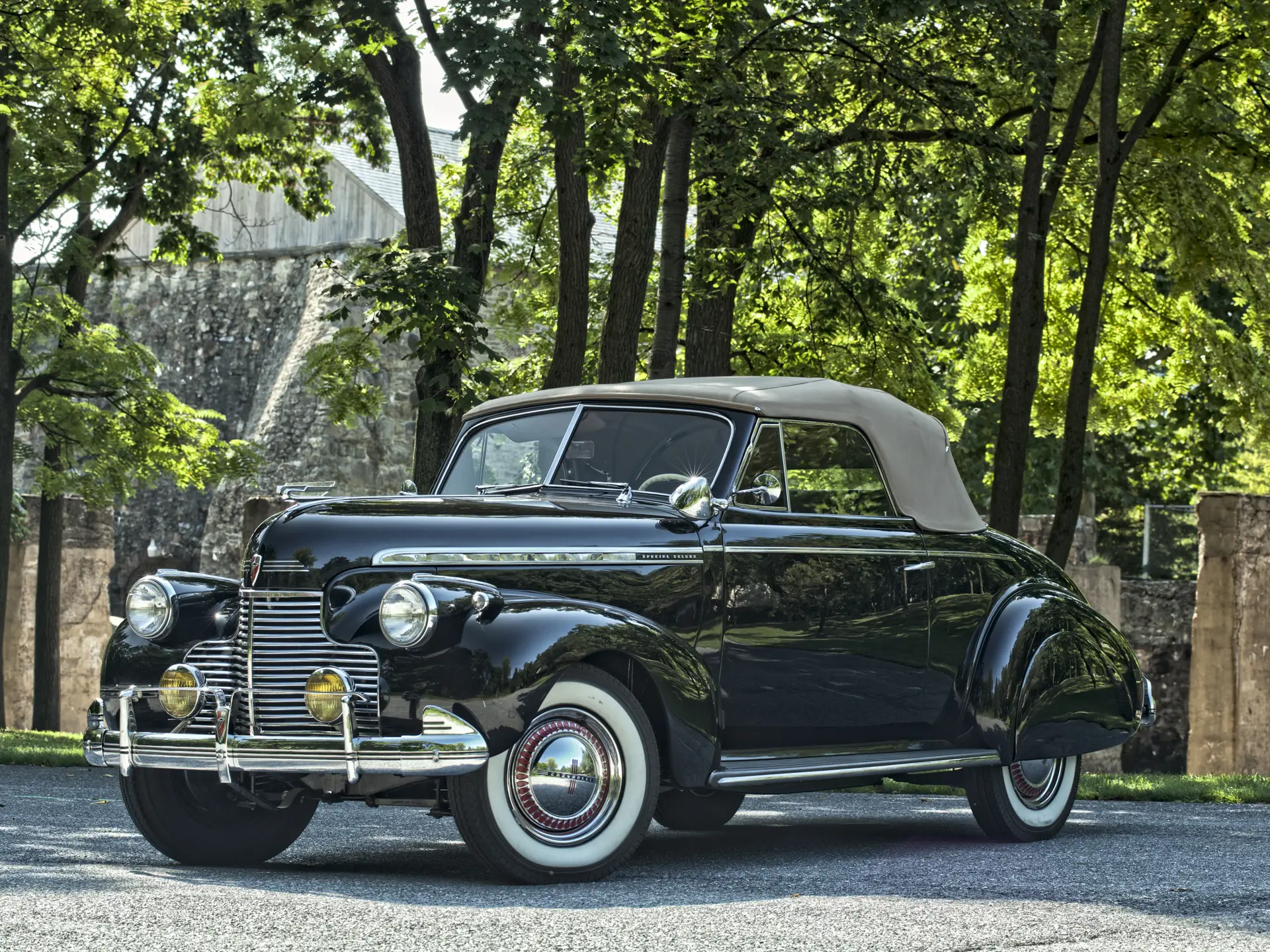 1940 Chevrolet Special DeLuxe Convertible Coupe | Hershey 2012 | RM ...