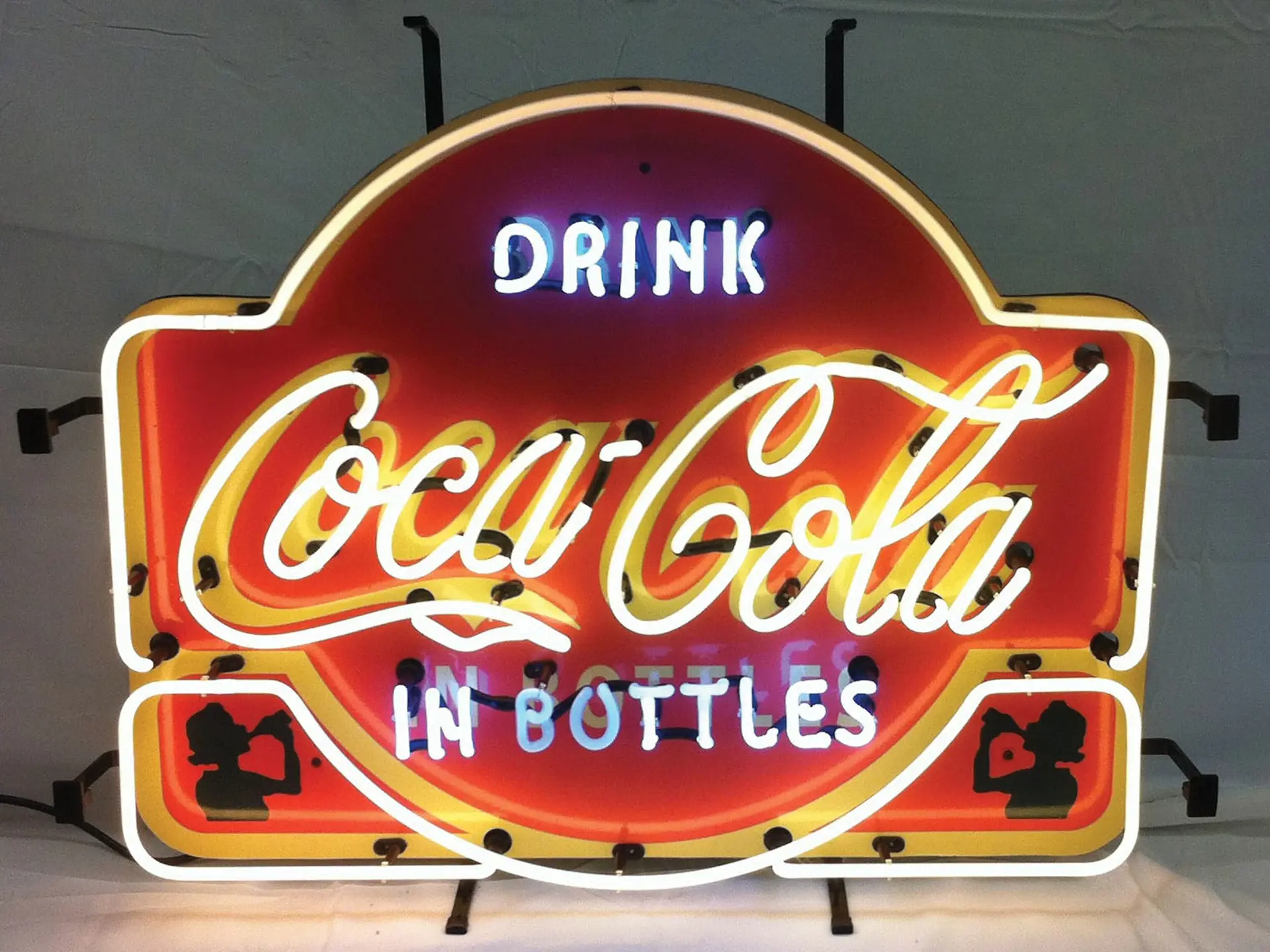 Nostalgic Drink Coca Cola Neon Sign | Auburn Fall 2014 | RM Sotheby's