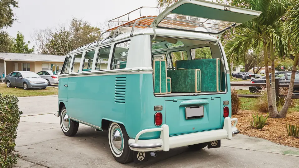 1964 Volkswagen Deluxe 21-Window Microbus | Fort Lauderdale 2019 | RM ...