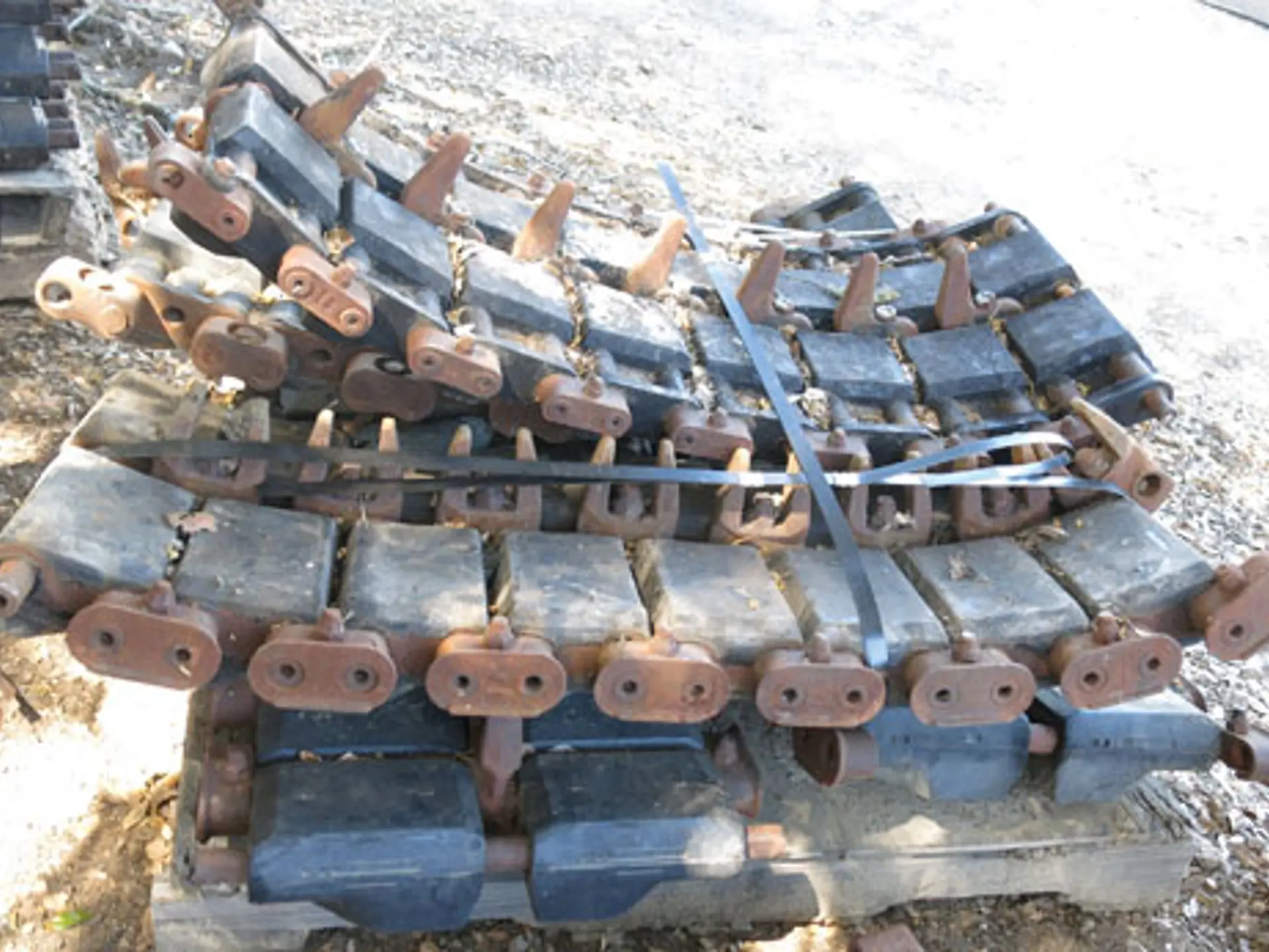 Twenty Three Inch Center Guide Chevron Track | The Littlefield ...