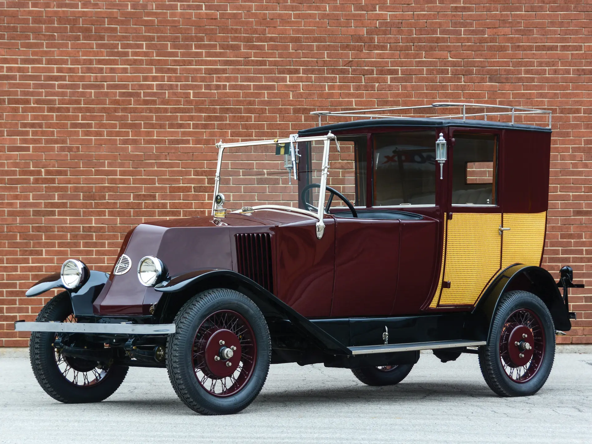 1924 Renault NN Town Car by Labourdette | Amelia Island 2020 | RM Sotheby's