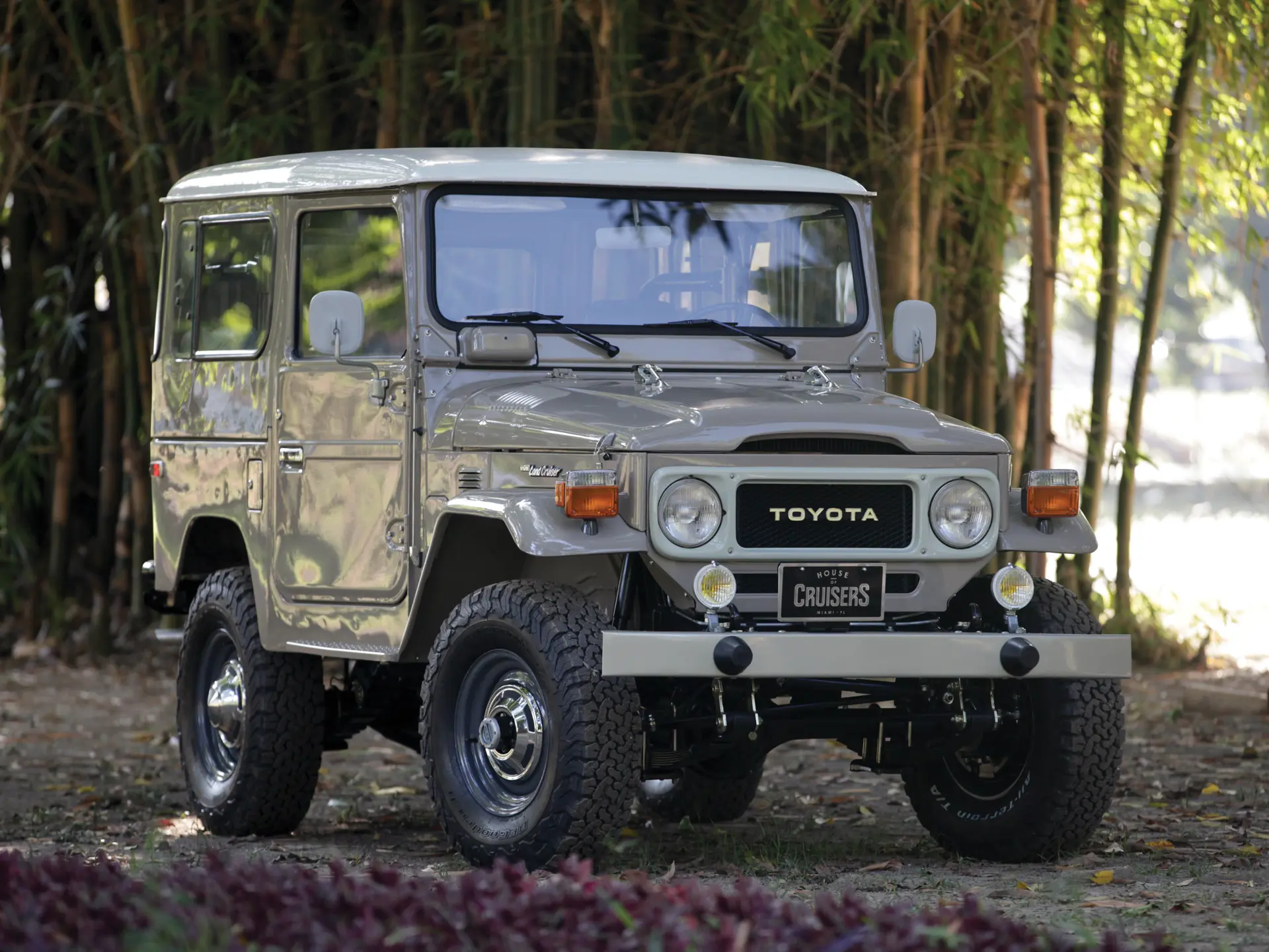 1983 Toyota FJ40 Land Cruiser Hardtop | Fort Lauderdale 2018 | RM Sotheby's