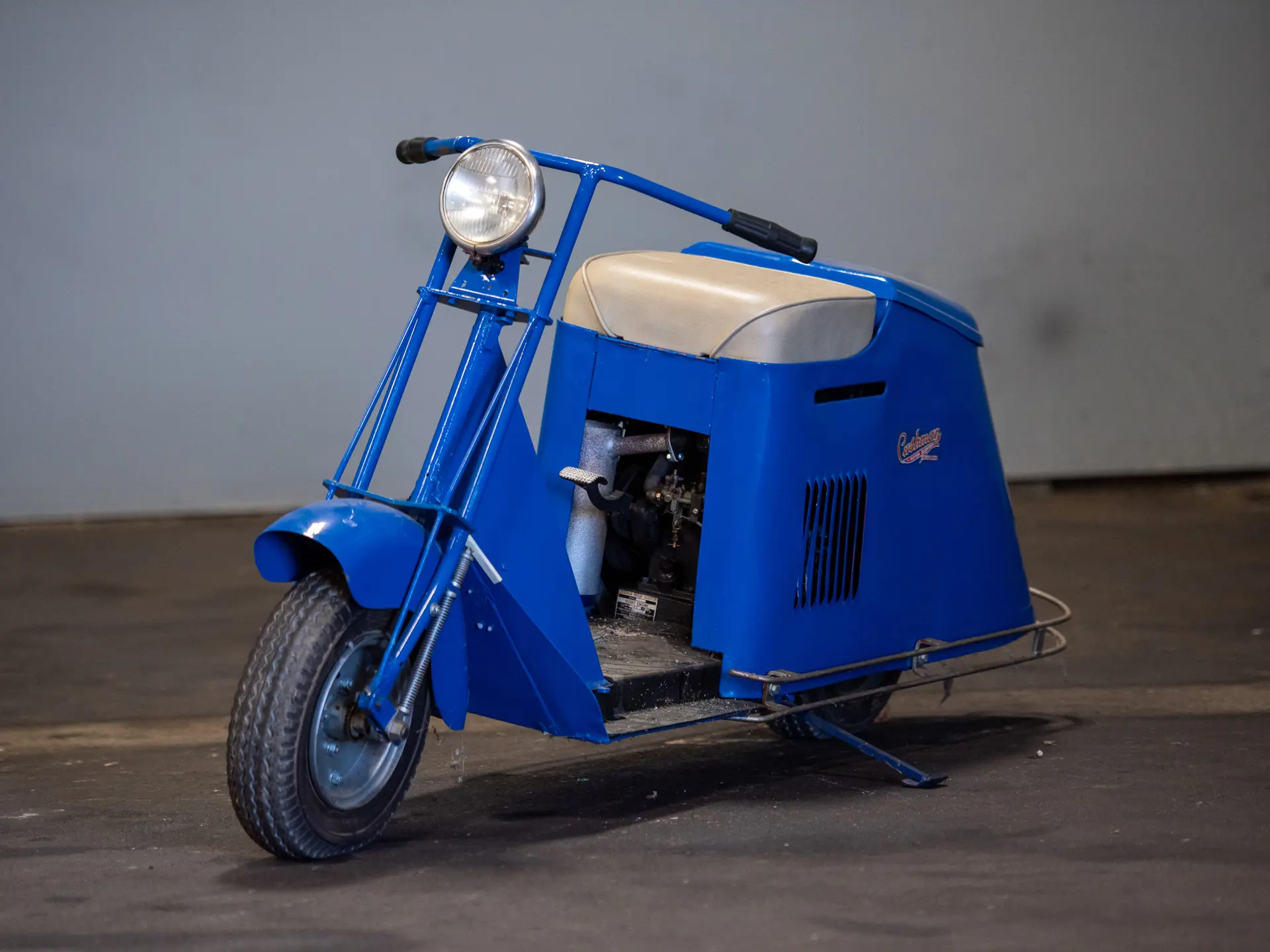 Cushman 50 Series | Auburn Fall 2021 | RM Sotheby's