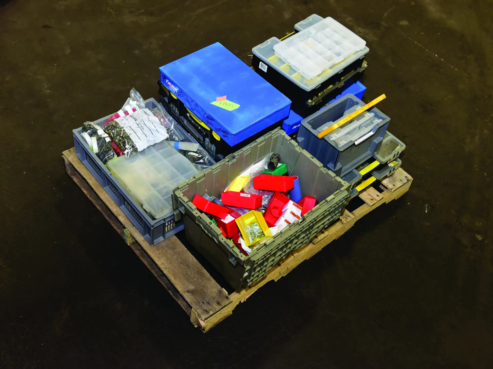 Assorted Hardware | Auburn Spring 2017 | RM Sotheby's