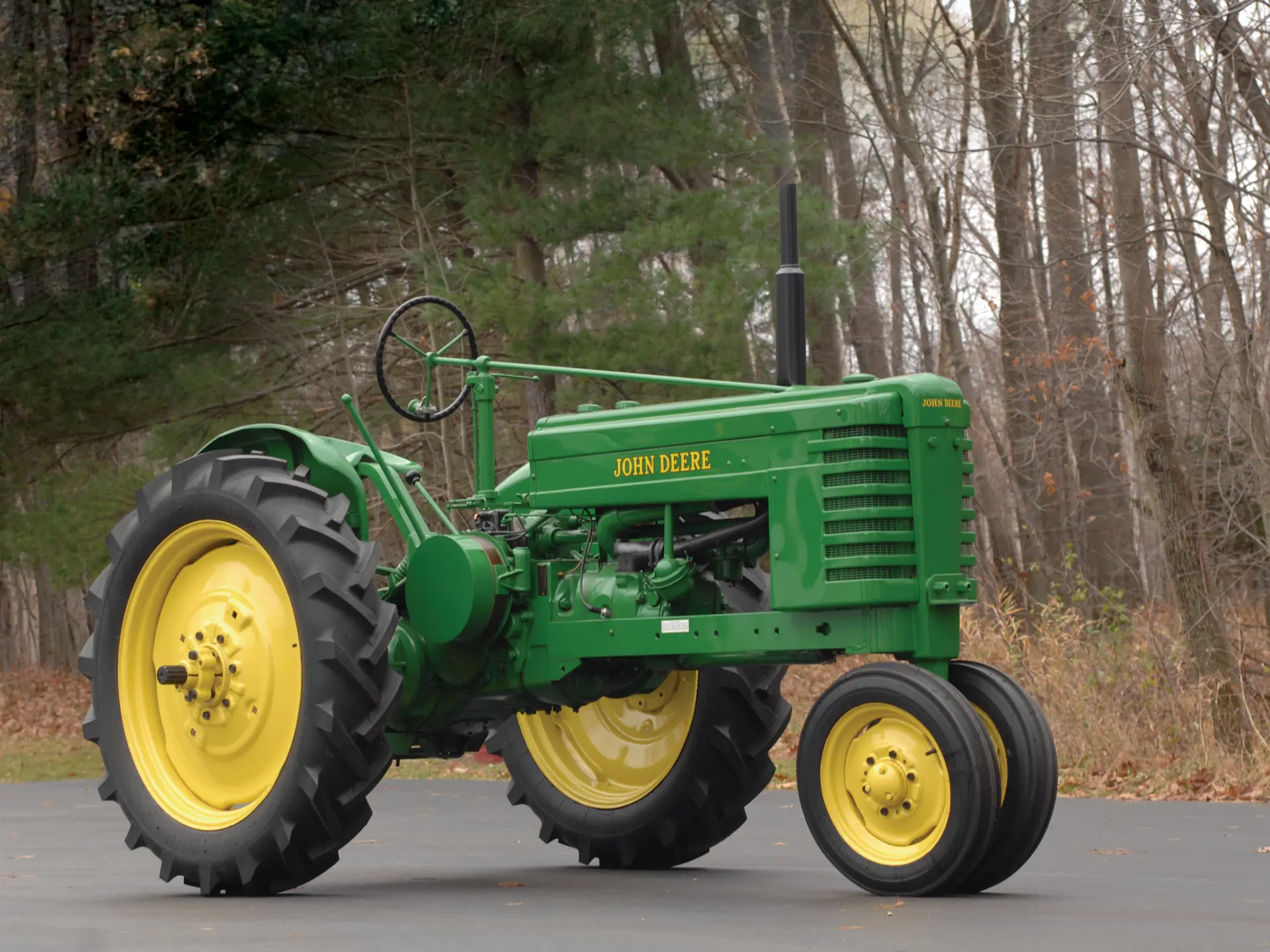 1945 John Deere Model H Tractor | The McMullen Collection | RM Sotheby's