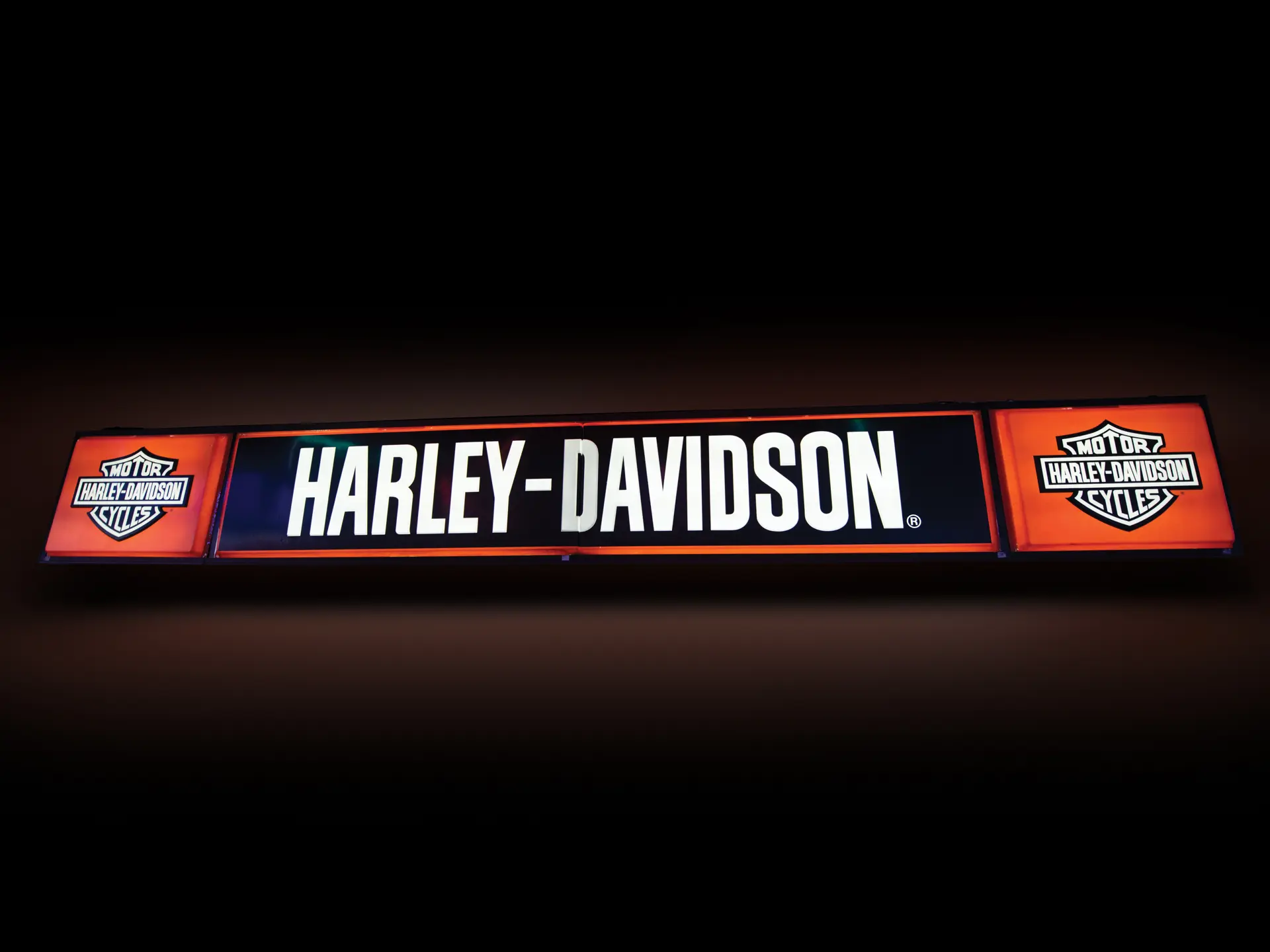 Harley-Davidson Illuminated Sign | The Dingman Collection | RM Sotheby's
