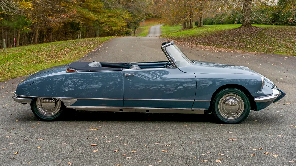 1965 Citroën DS 19 Cabriolet by Chapron | Monterey 2023 | RM Sotheby's
