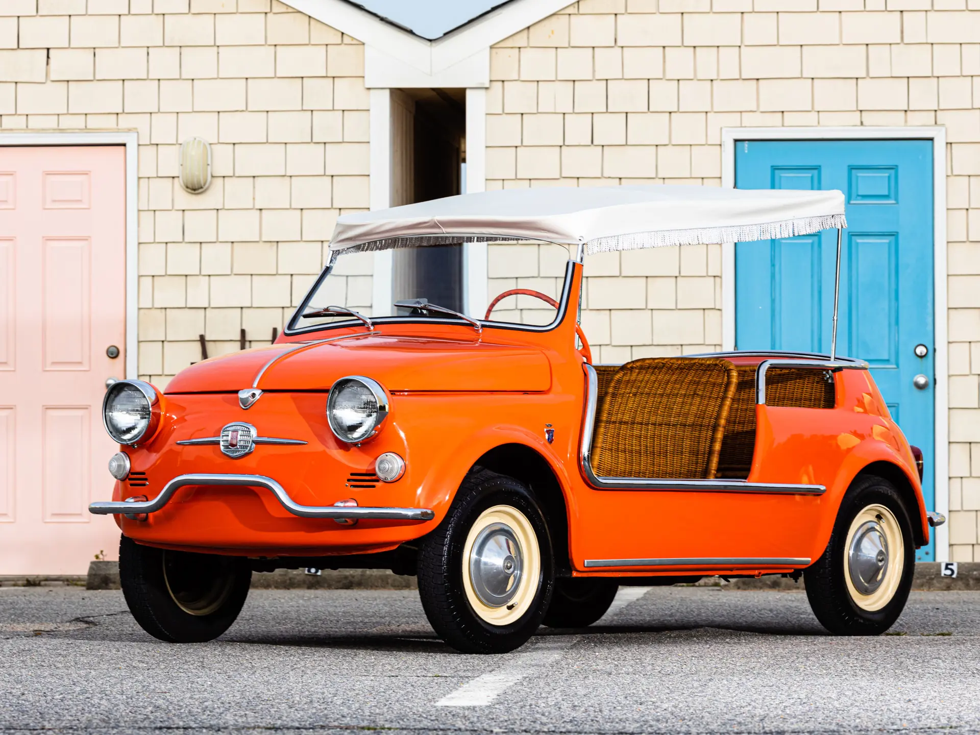 1959 Fiat 500 Jolly by Ghia | Amelia Island 2021 | RM Sotheby's