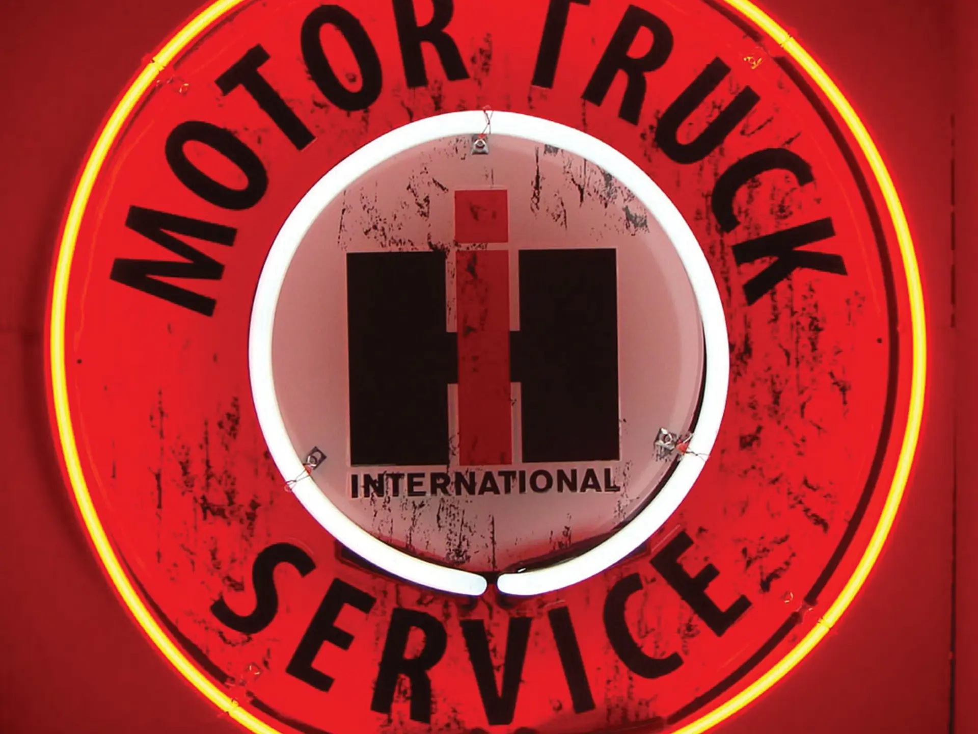 International Motor Truck Service Full Can Neon (24 Inches Round ...