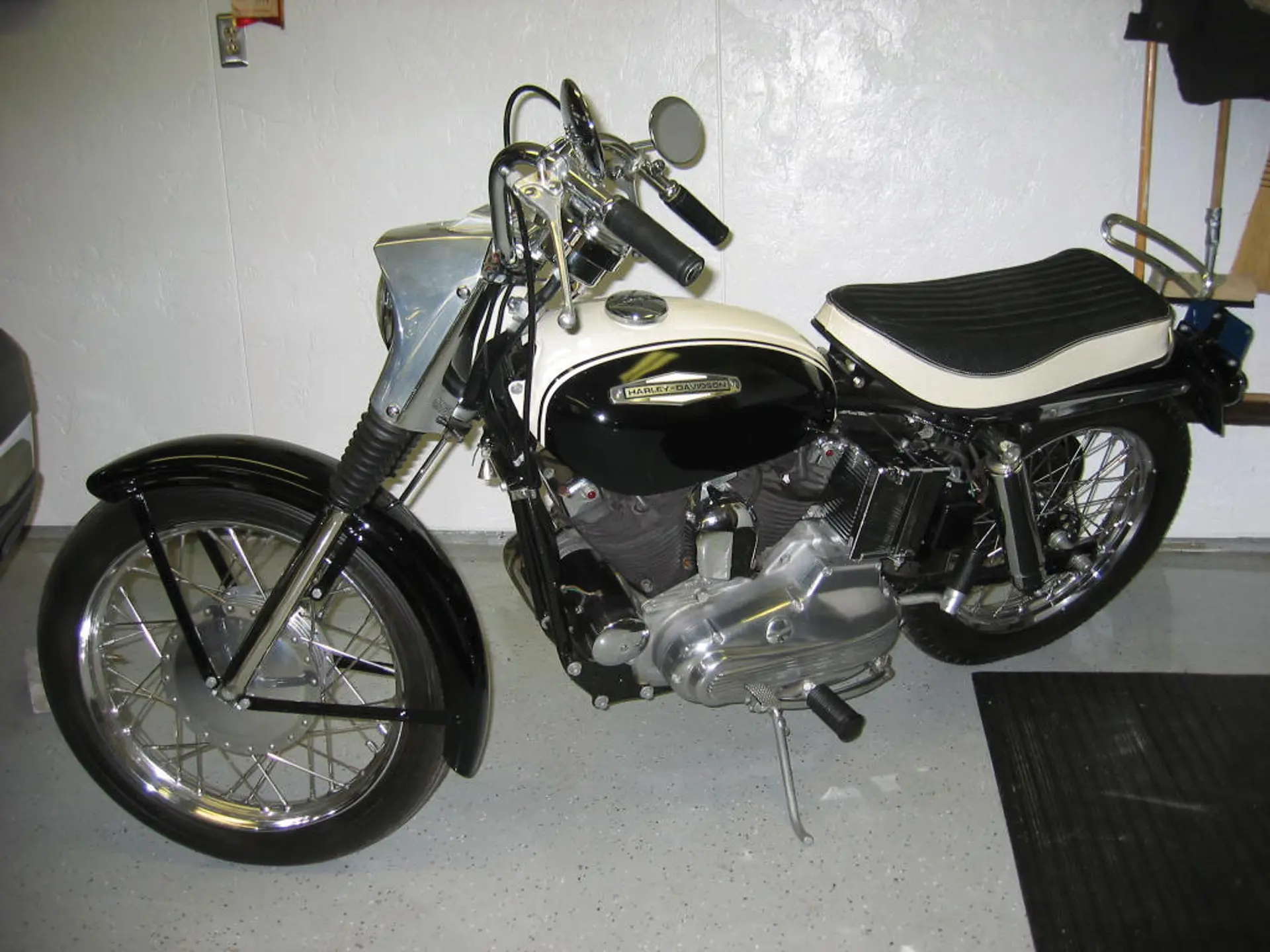 1967 Harley-Davidson XLH Sportster Motorcycle | Classic Car Auction of ...
