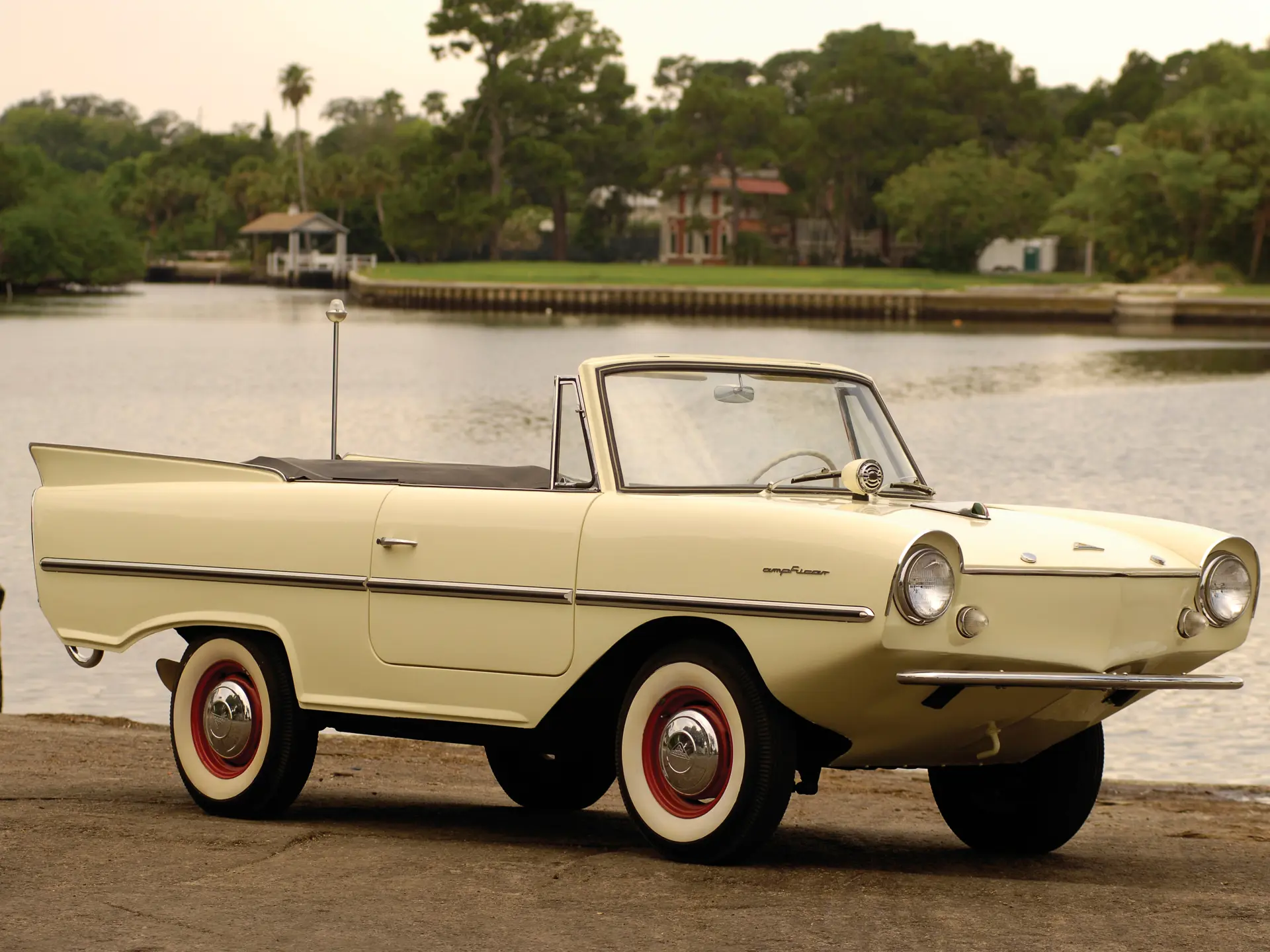 1967 Amphicar | The Al Wiseman Collection | RM Sotheby's