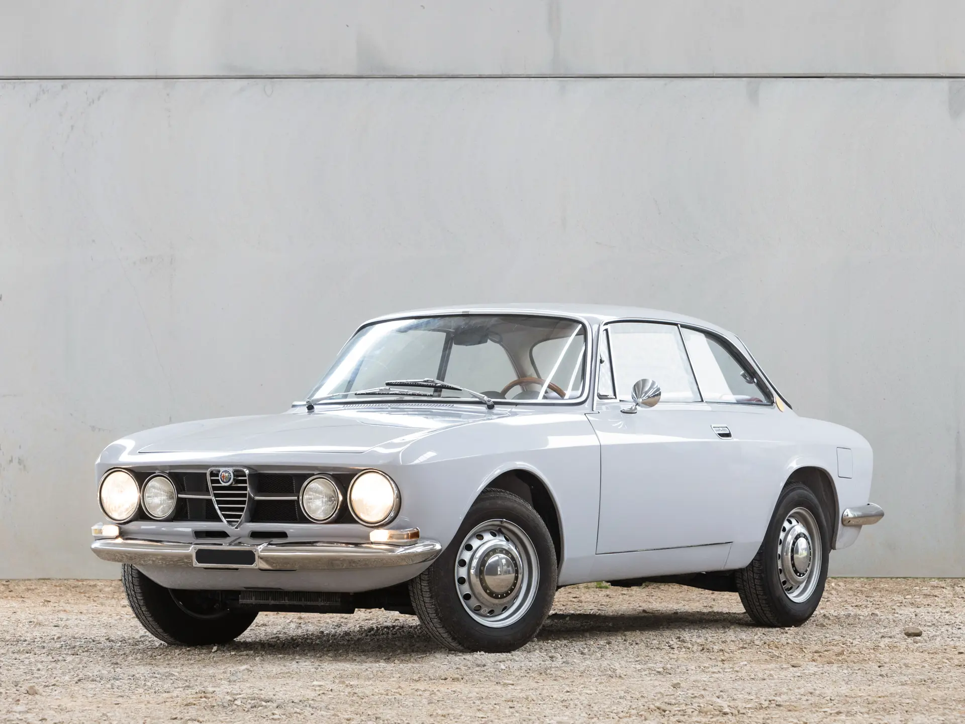 1969 Alfa Romeo Giulia 1750 GTV | Monaco 2024 | RM Sotheby's