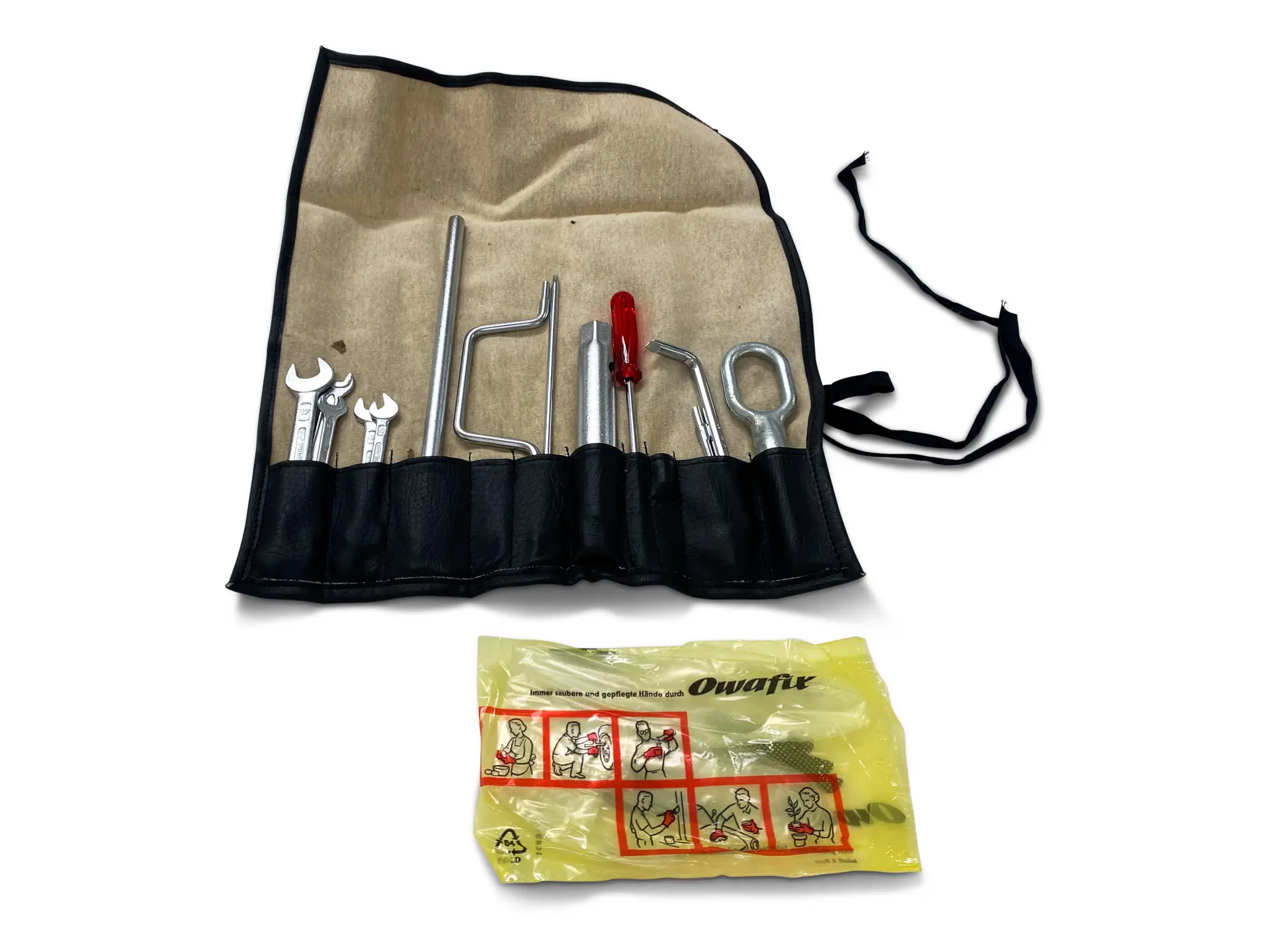 Porsche 911 Type 993 Tool Kit | The White Collection | Online | RM ...
