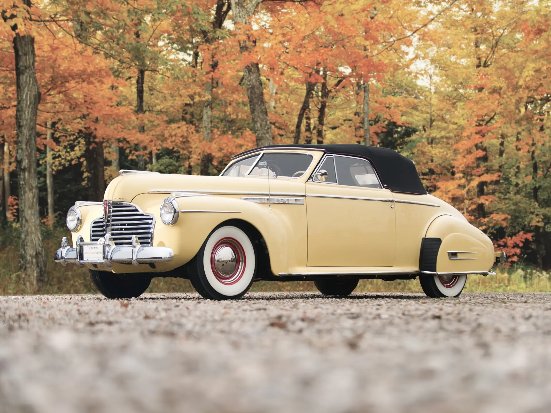 1941 Buick Roadmaster Convertible Coupe | Amelia Island 2013 | RM Sotheby's