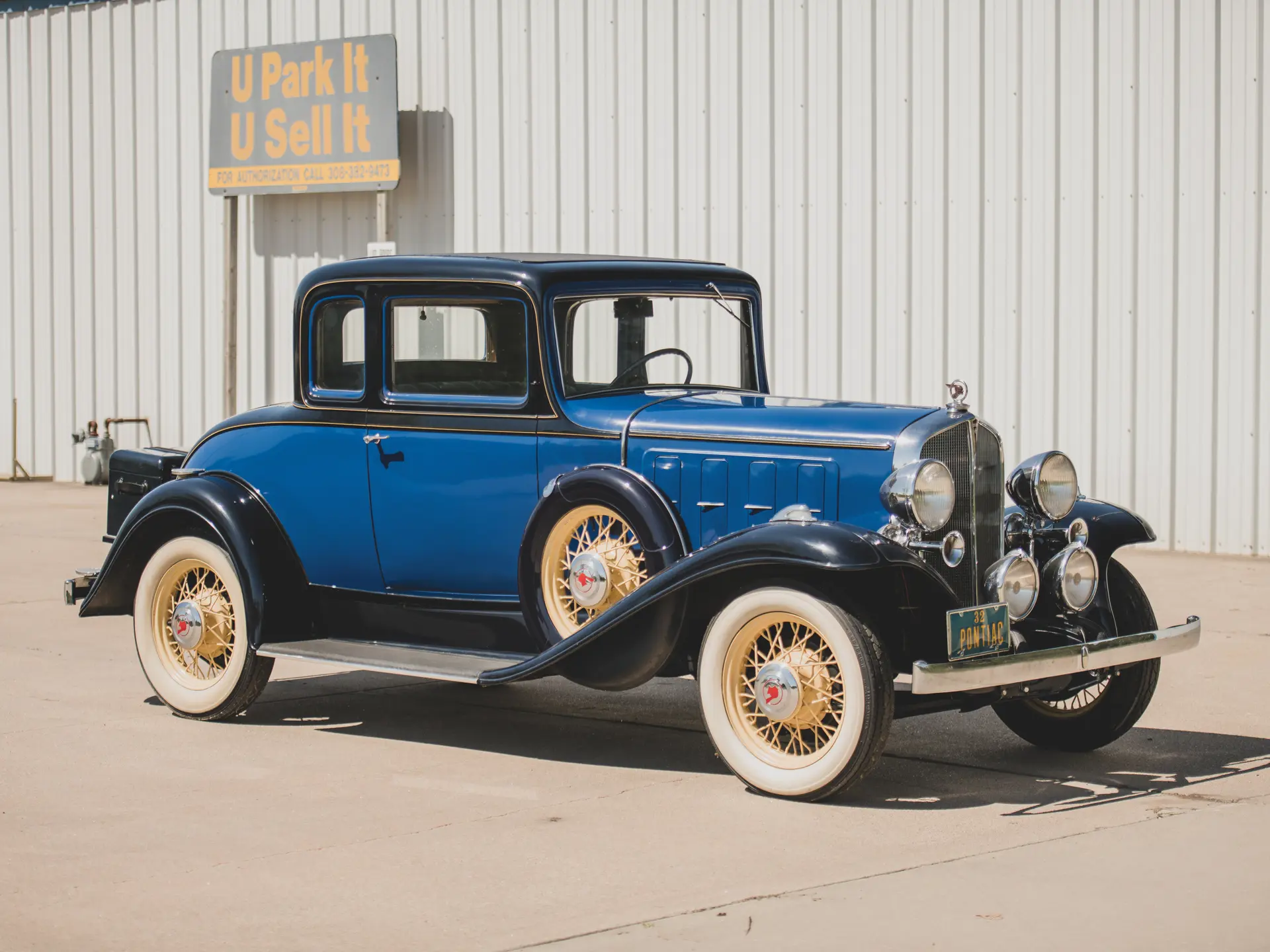1932 Pontiac Series 402 Six Sport Coupe | Hershey 2019 | RM Sotheby's