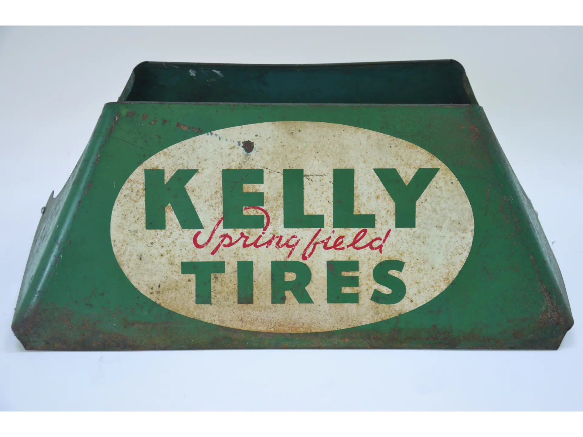 Kelly Springfield tires display stand | Auburn Fall 2016 | RM Sotheby's