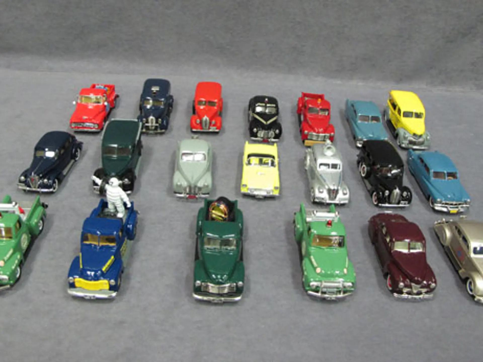 Twenty (20) 1/43 Scale Assorted Durham Classics Cars | Auburn Spring ...