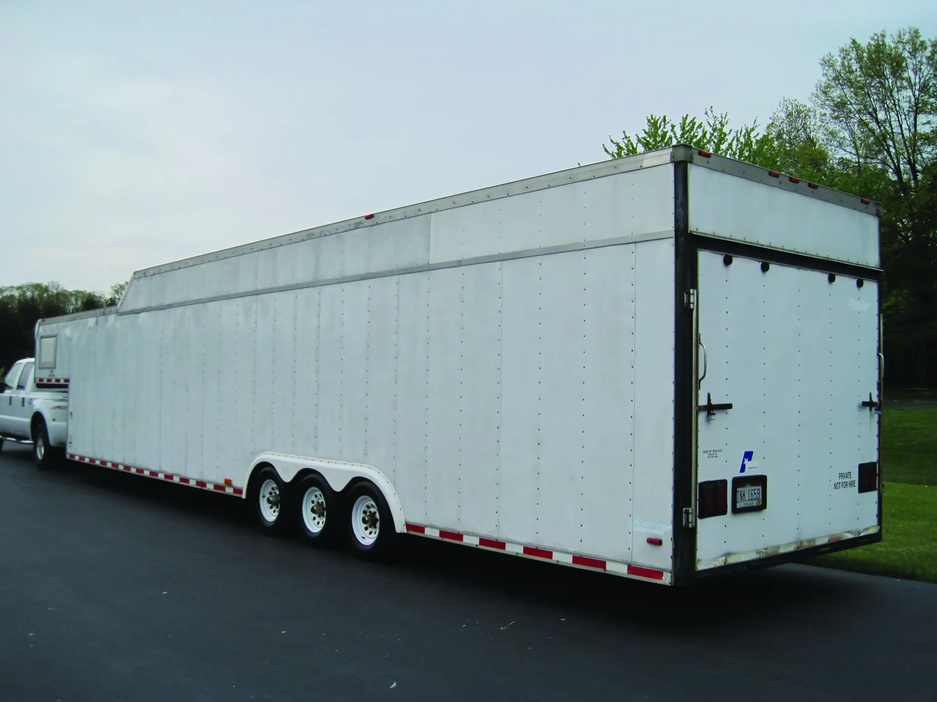 1995 Pace Shadow 44-foot Gooseneck | Auburn Spring 2017 | RM Sotheby's