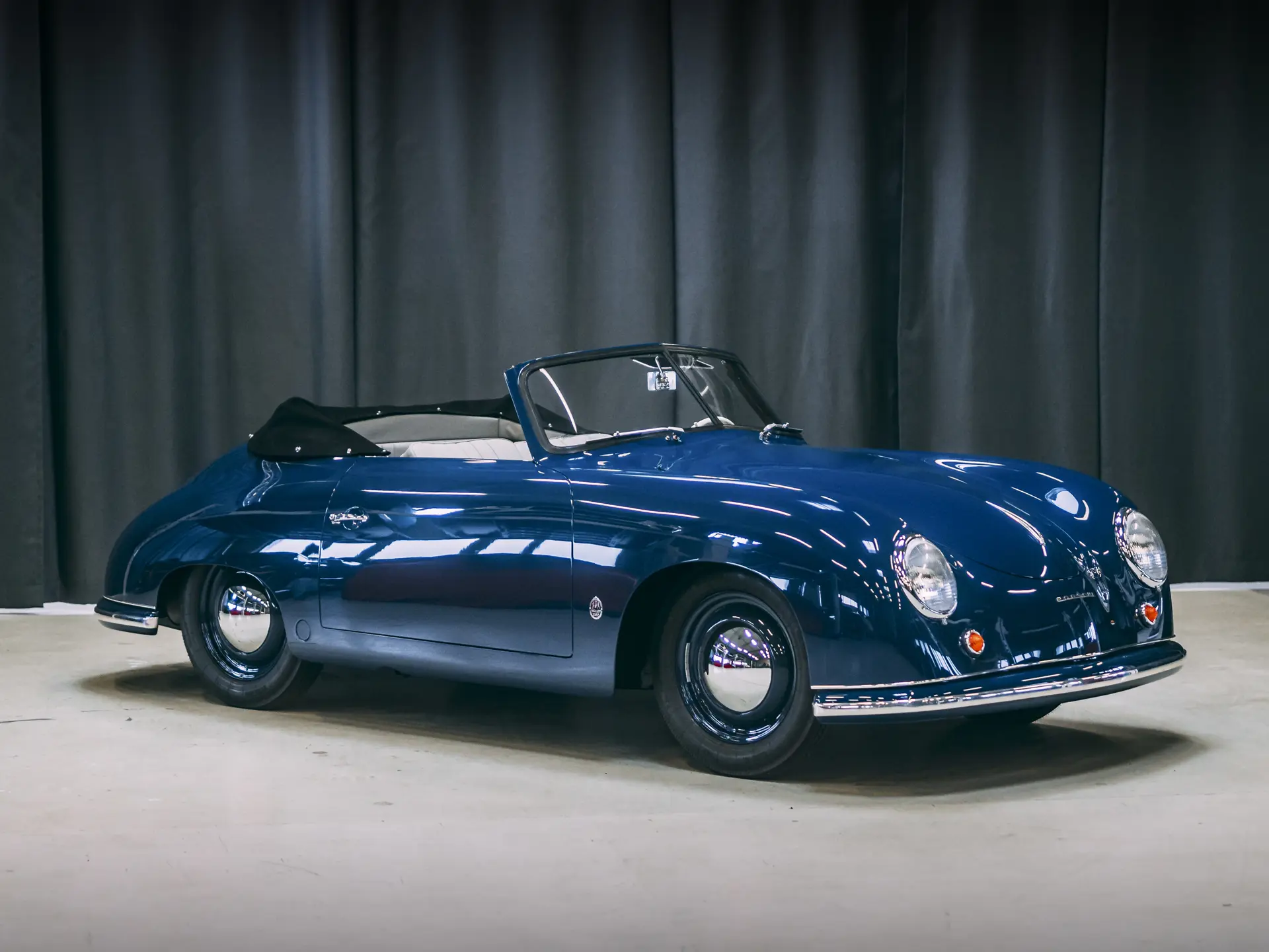1952 Porsche 356 'Split-Window' Cabriolet By Gläser | Monaco 2022 | RM ...