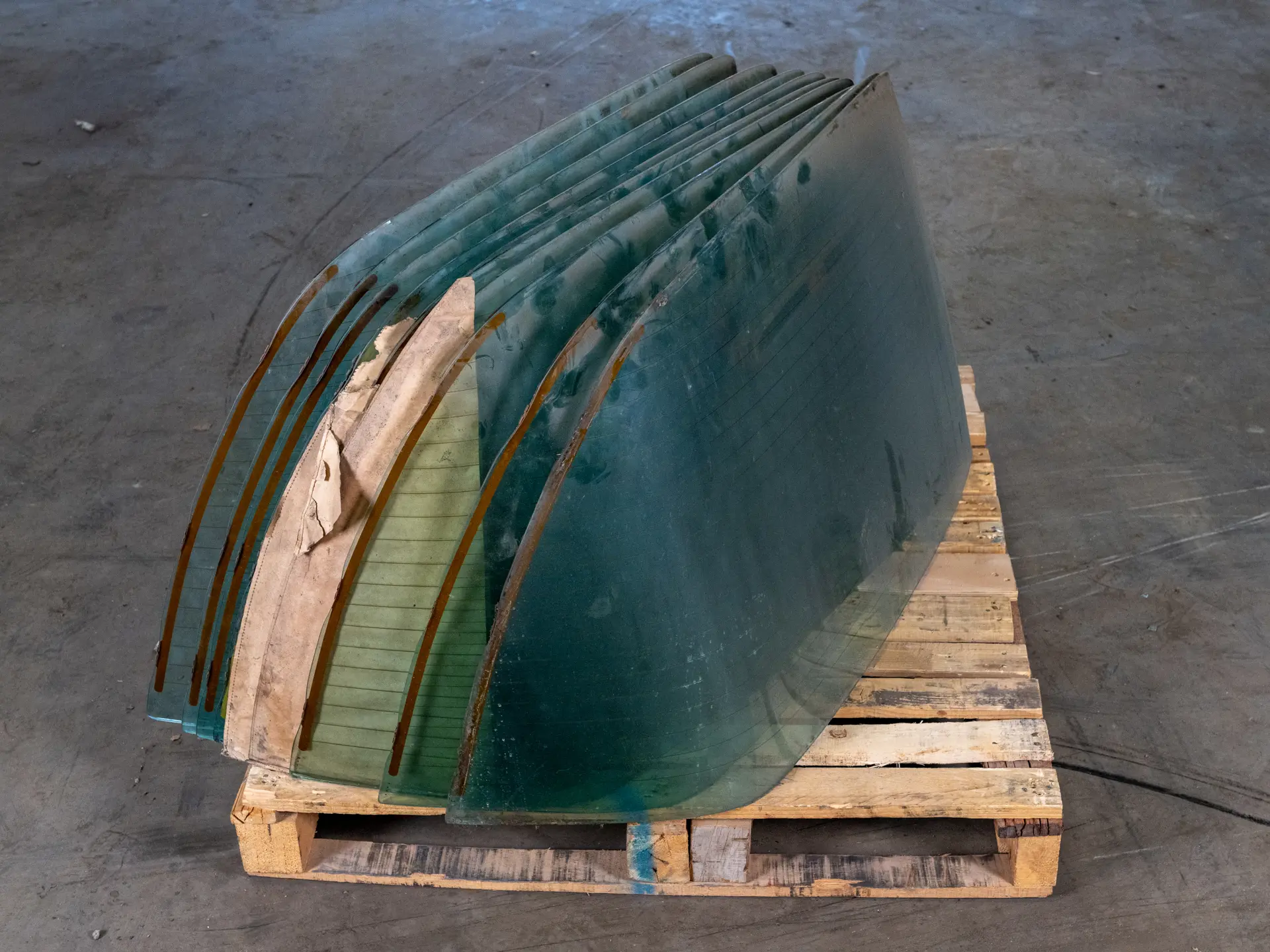 Porsche 911 Targa Rear Glass | The Junkyard: Online | RM Sotheby's