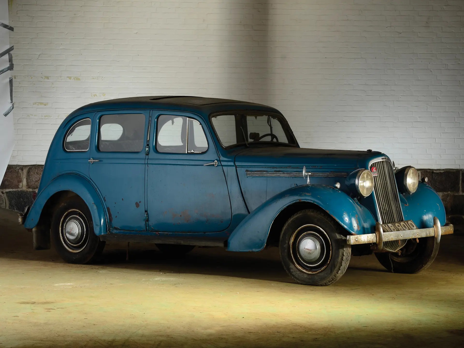 1939 Humber Super Snipe Saloon | Aalholm Automobile Collection | RM ...