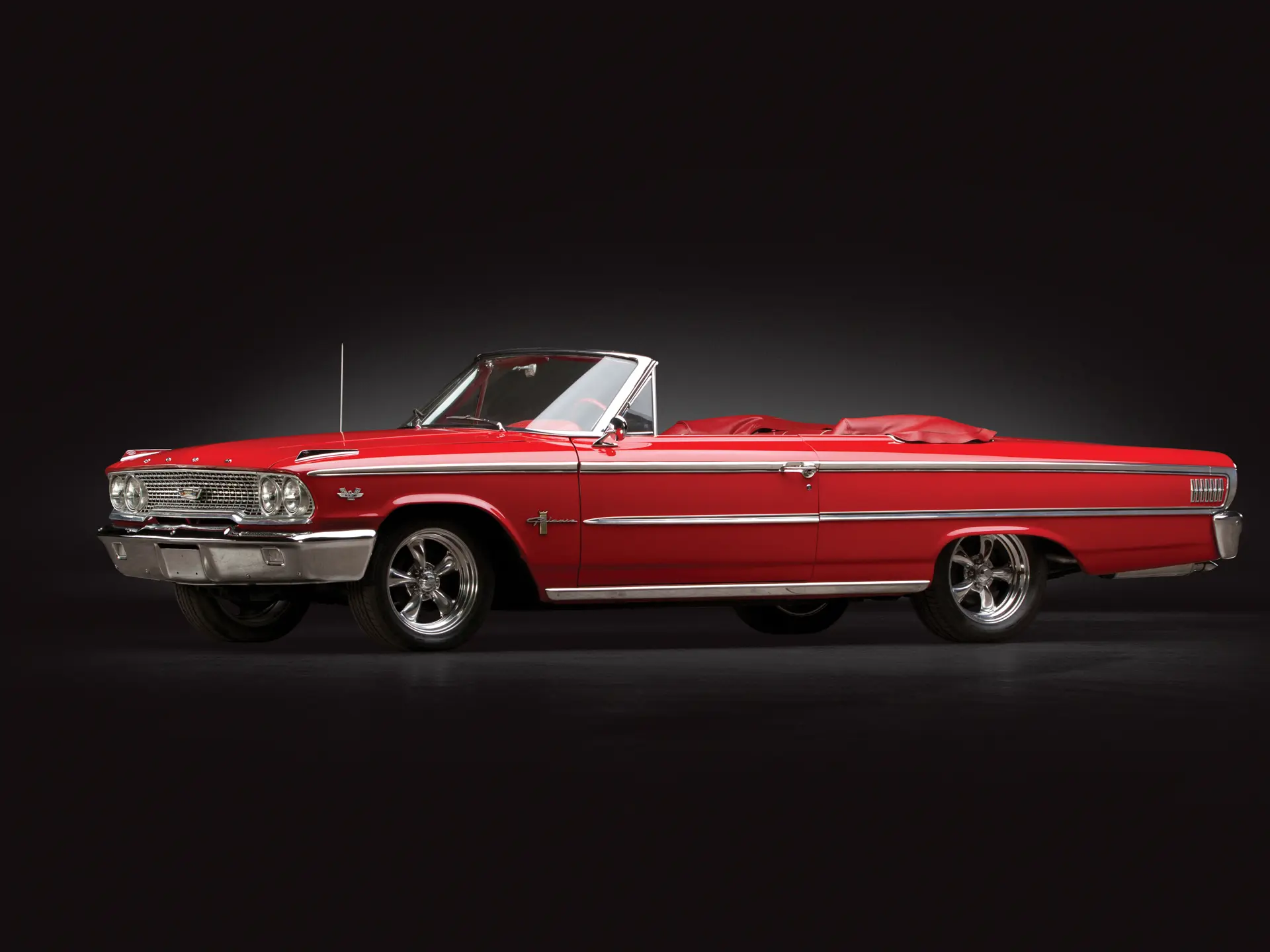 1963 Ford Galaxie 500 Sunliner | Sam Pack Collection | RM Sotheby's