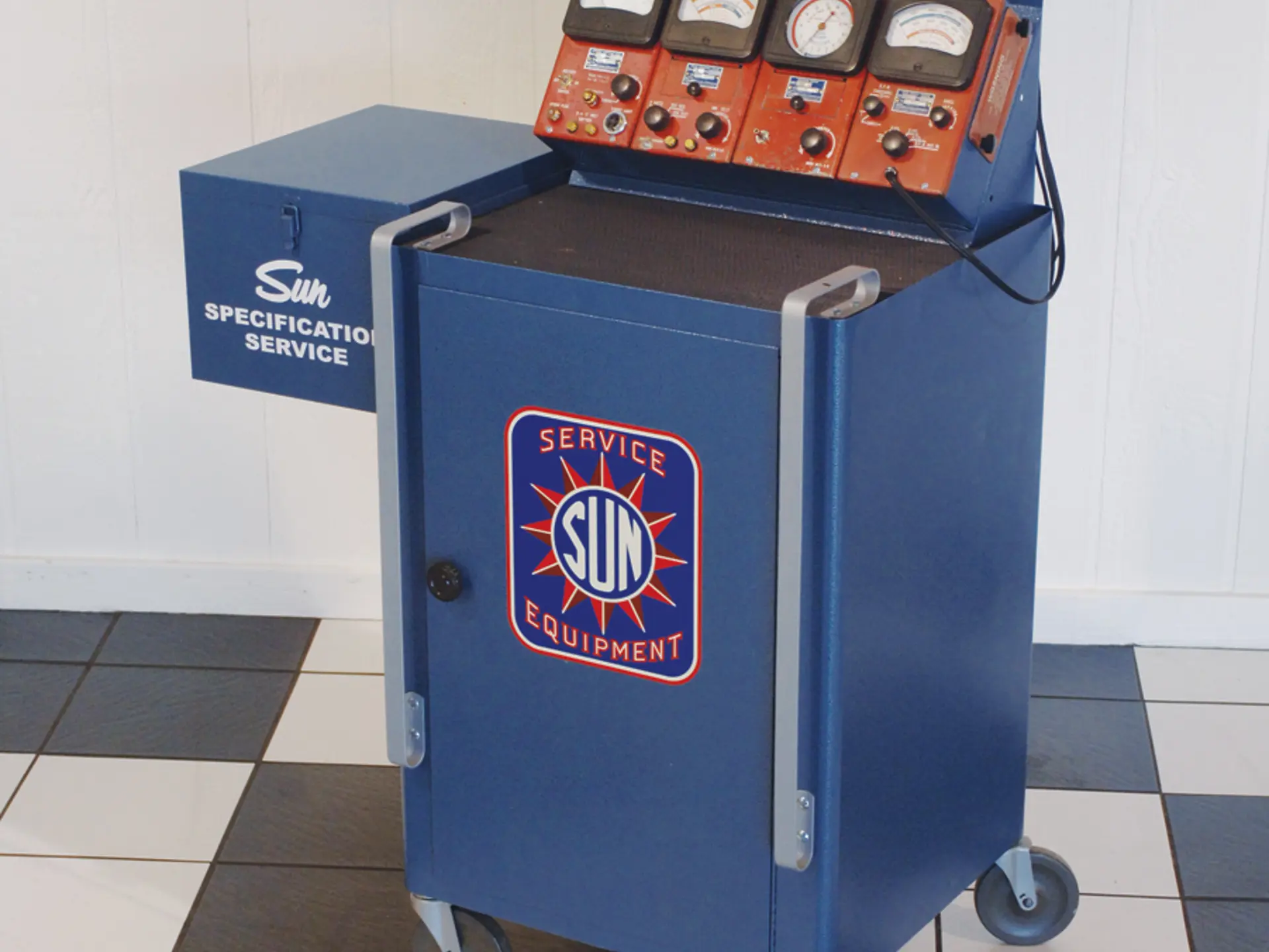 Sun Tune-Up Tester Station | The Wayne Davis Collection | RM Sotheby's