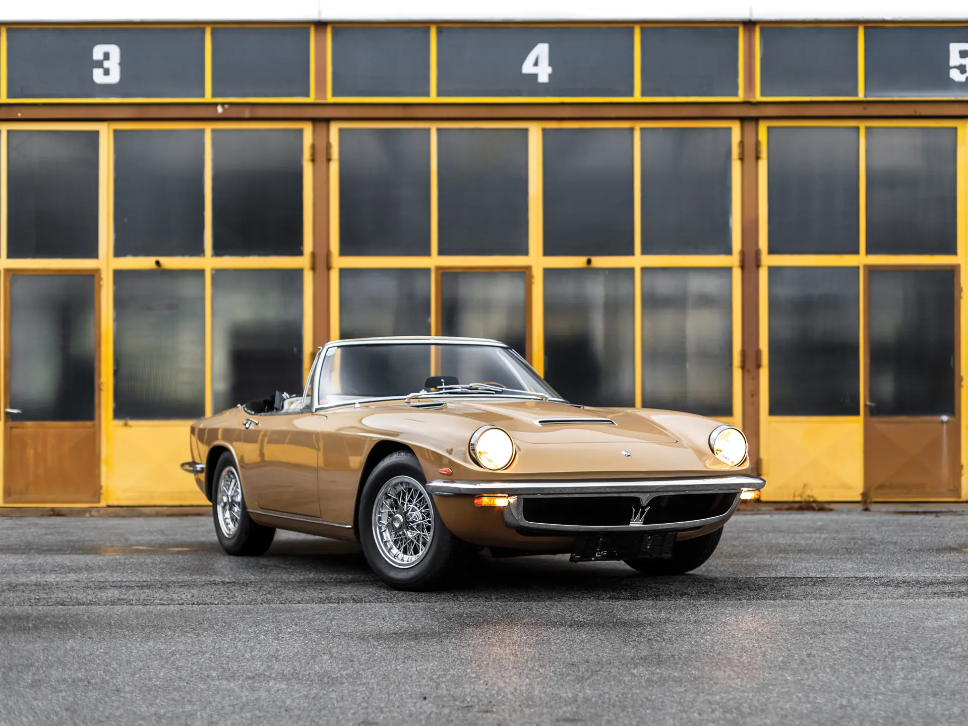 1967 Maserati Mistral 4.0 Spyder by Frua | Paris 2018 | RM Sotheby's
