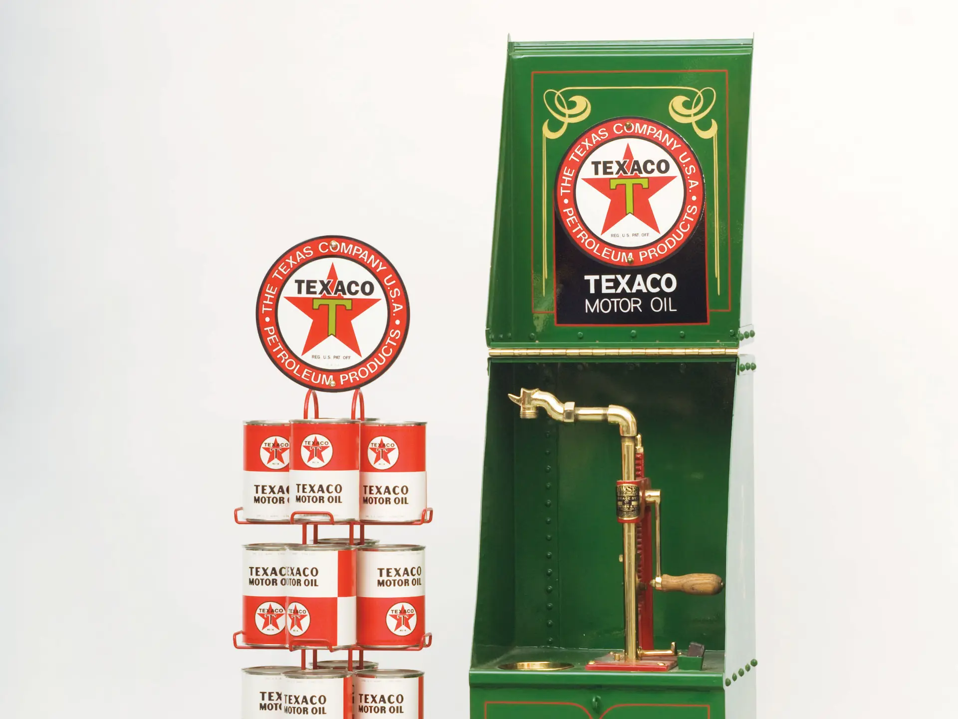 Texaco Bulk Oil Dispenser and Oil Display Rack | The Al Wiseman ...