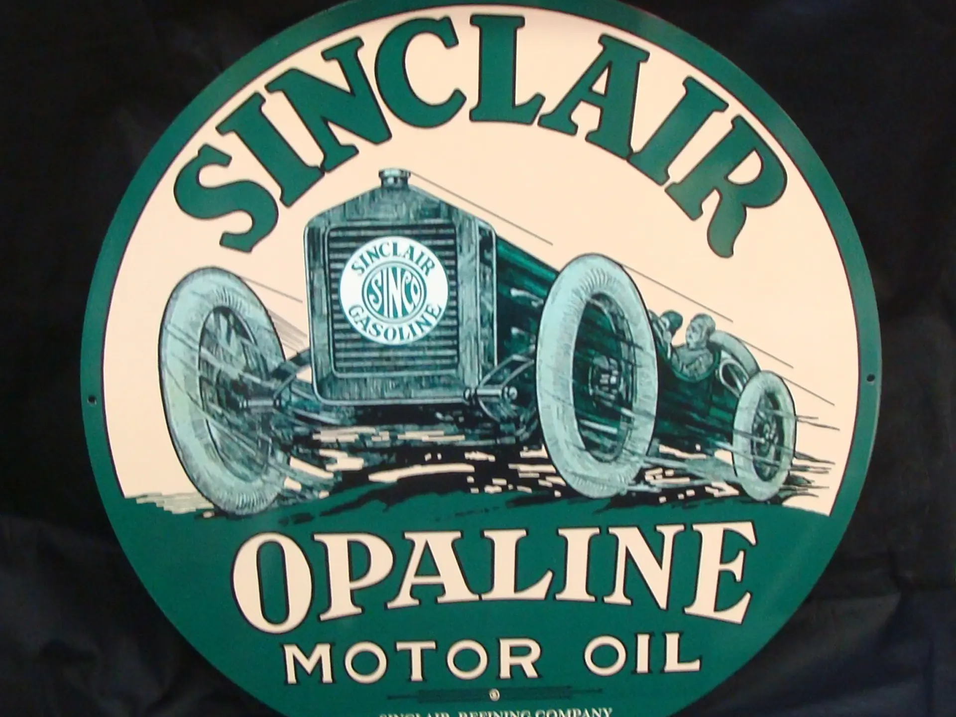 Sinclair Opaline Sign | Auburn Spring 2014 | RM Sotheby's