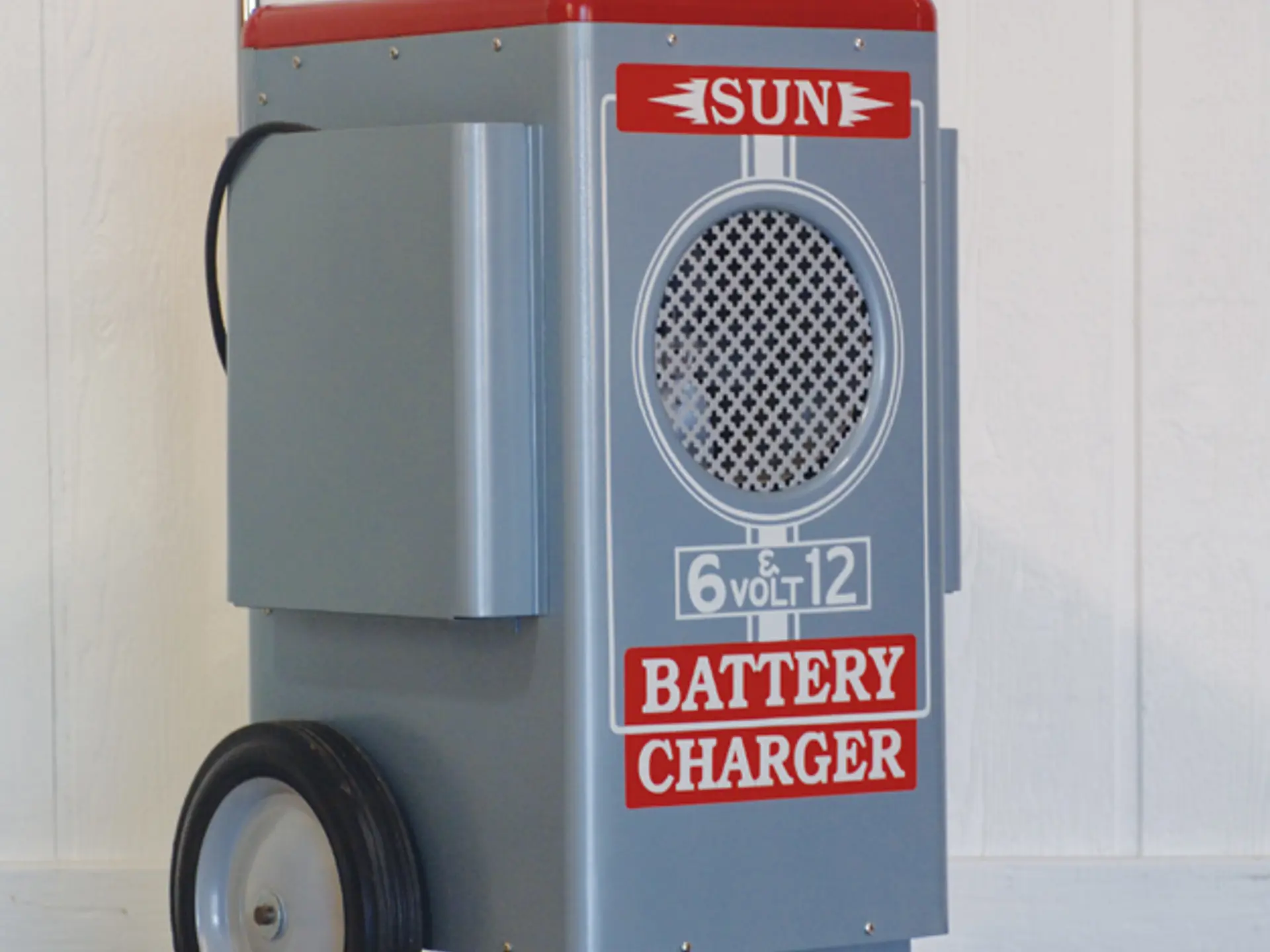 Sun Battery Charger | The Wayne Davis Collection | RM Sotheby's