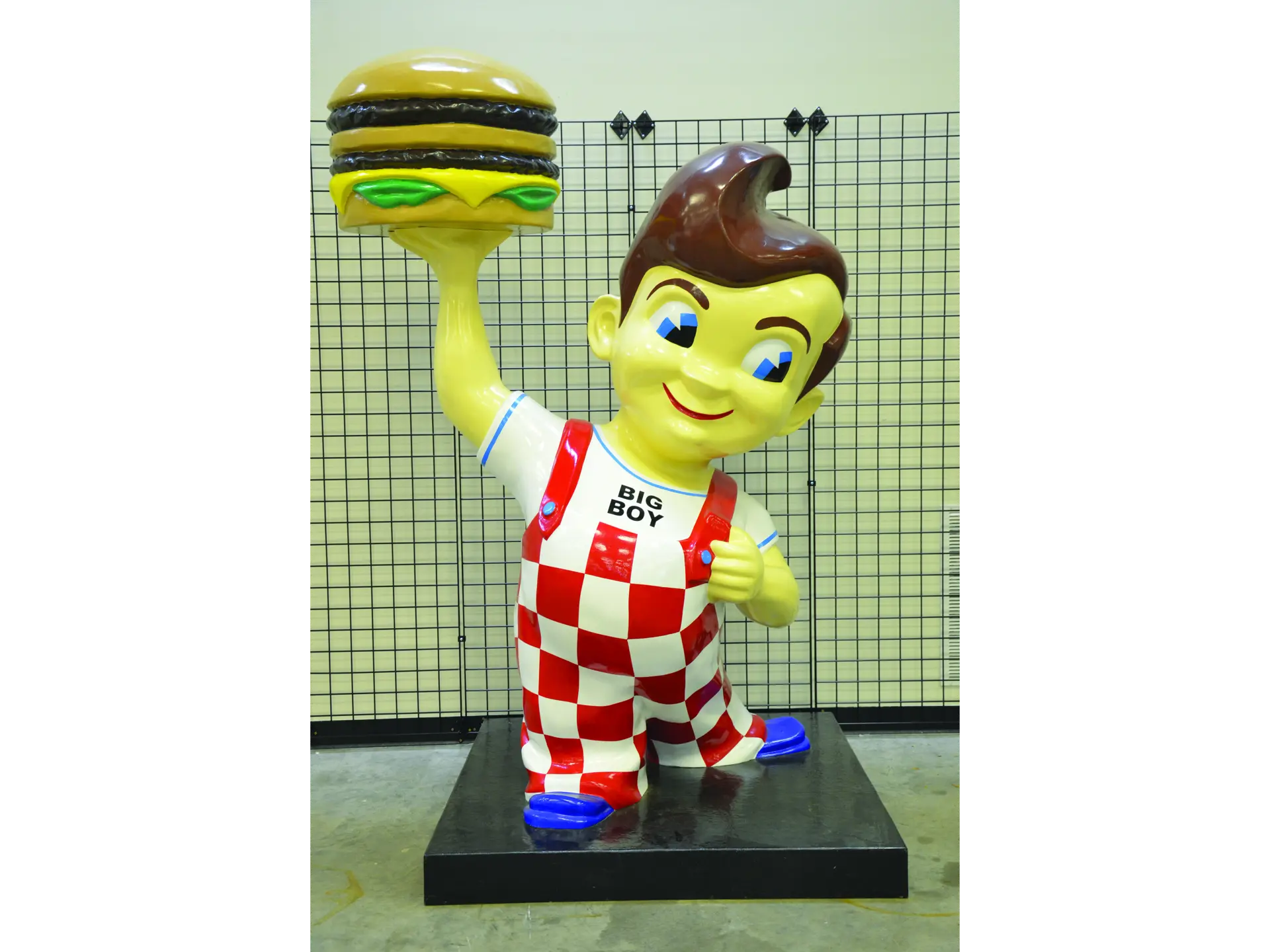 Original Full Size Big Boy Statue Fully Restored | Auburn Fall 2016 ...