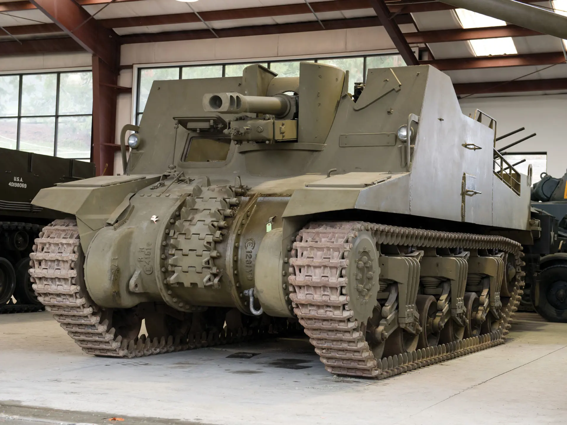 Self-Propelled Gun QF 25-Pounder Gun Mk 2 on Carriage Mk 2 “Sexton ...