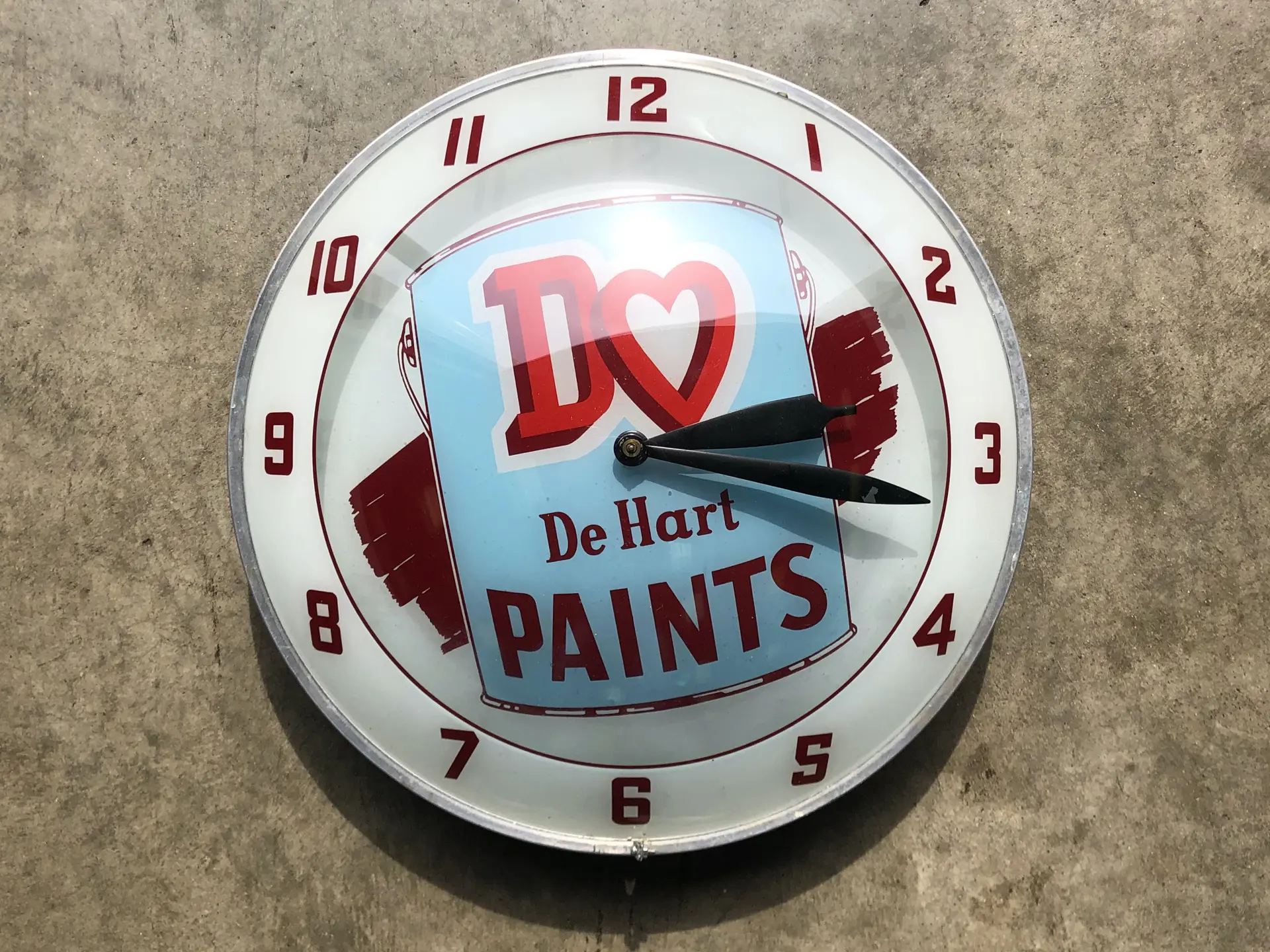 De Harts Paints Double-Bubble Clock | Open Roads, April 2021 | RM Sotheby's