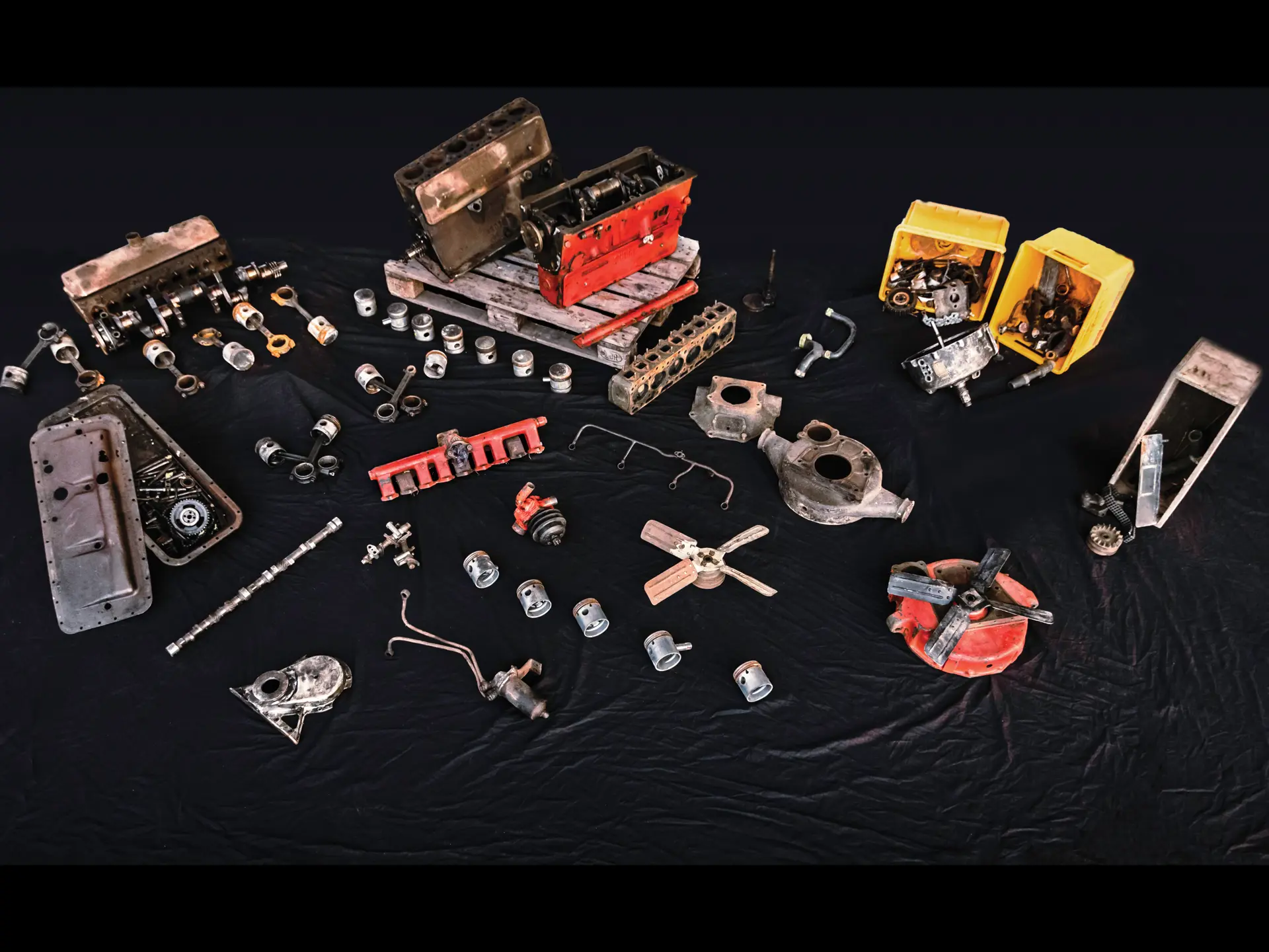 1946 Delahaye Engine and 1934 Delahaye Engine and Parts | Paris 2020 ...