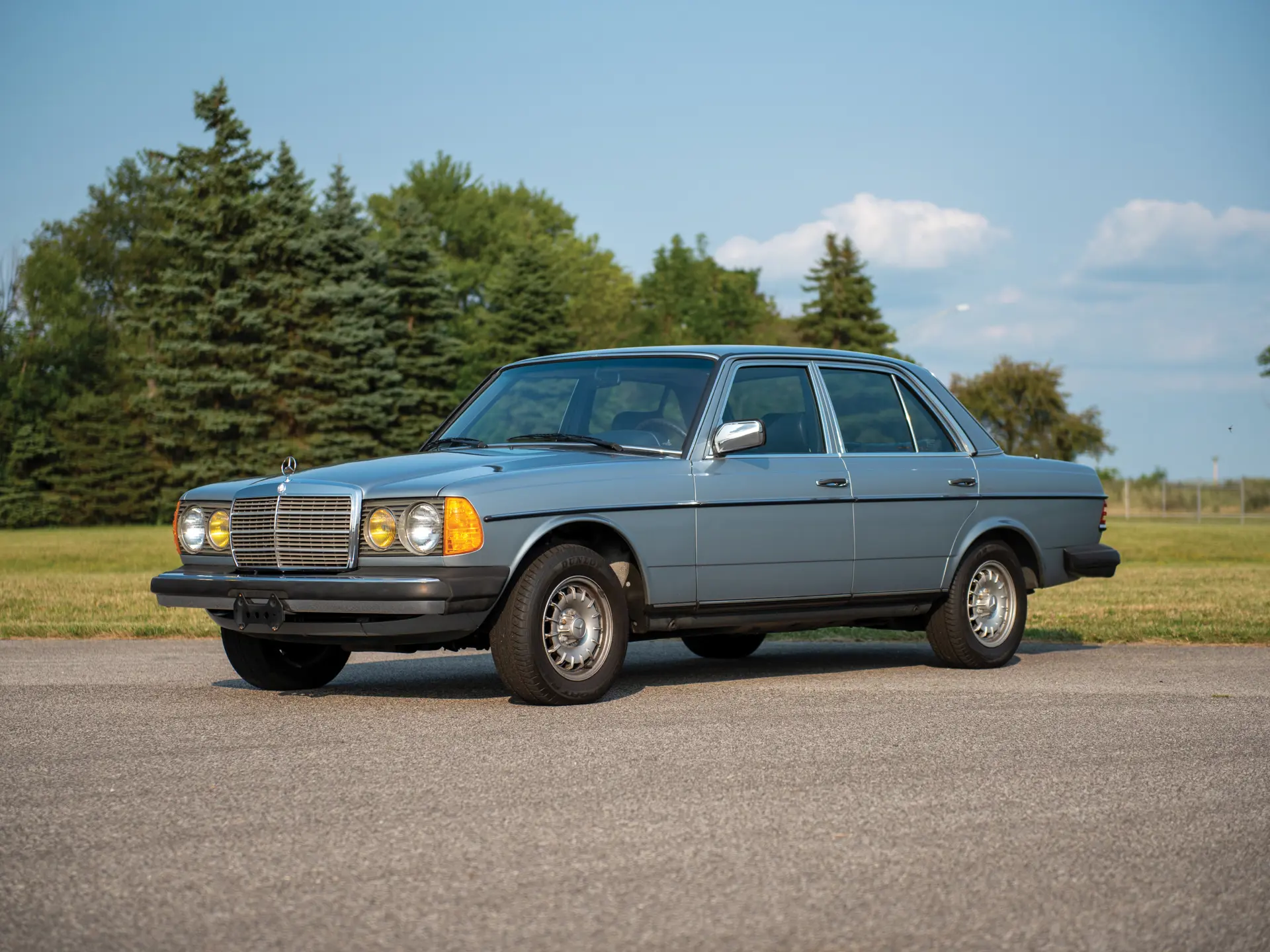 1984 Mercedes-Benz 300 D Turbo Diesel | Auburn Fall 2019 | RM Sotheby's
