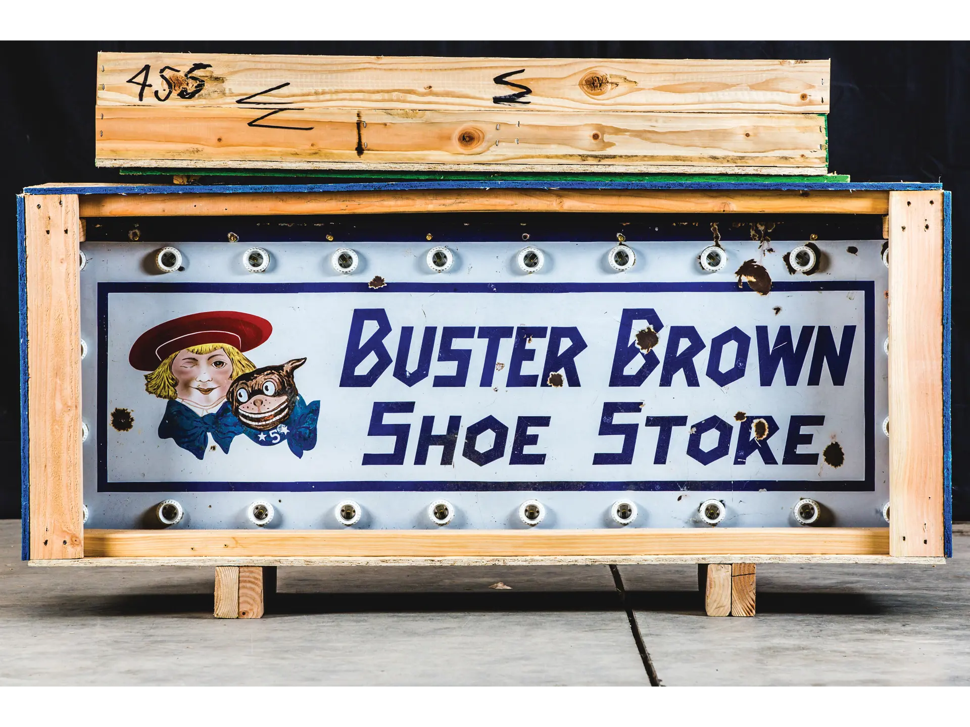 Buster Brown Shoe Store with Logo Lighted Sign | Auburn Spring 2019 ...
